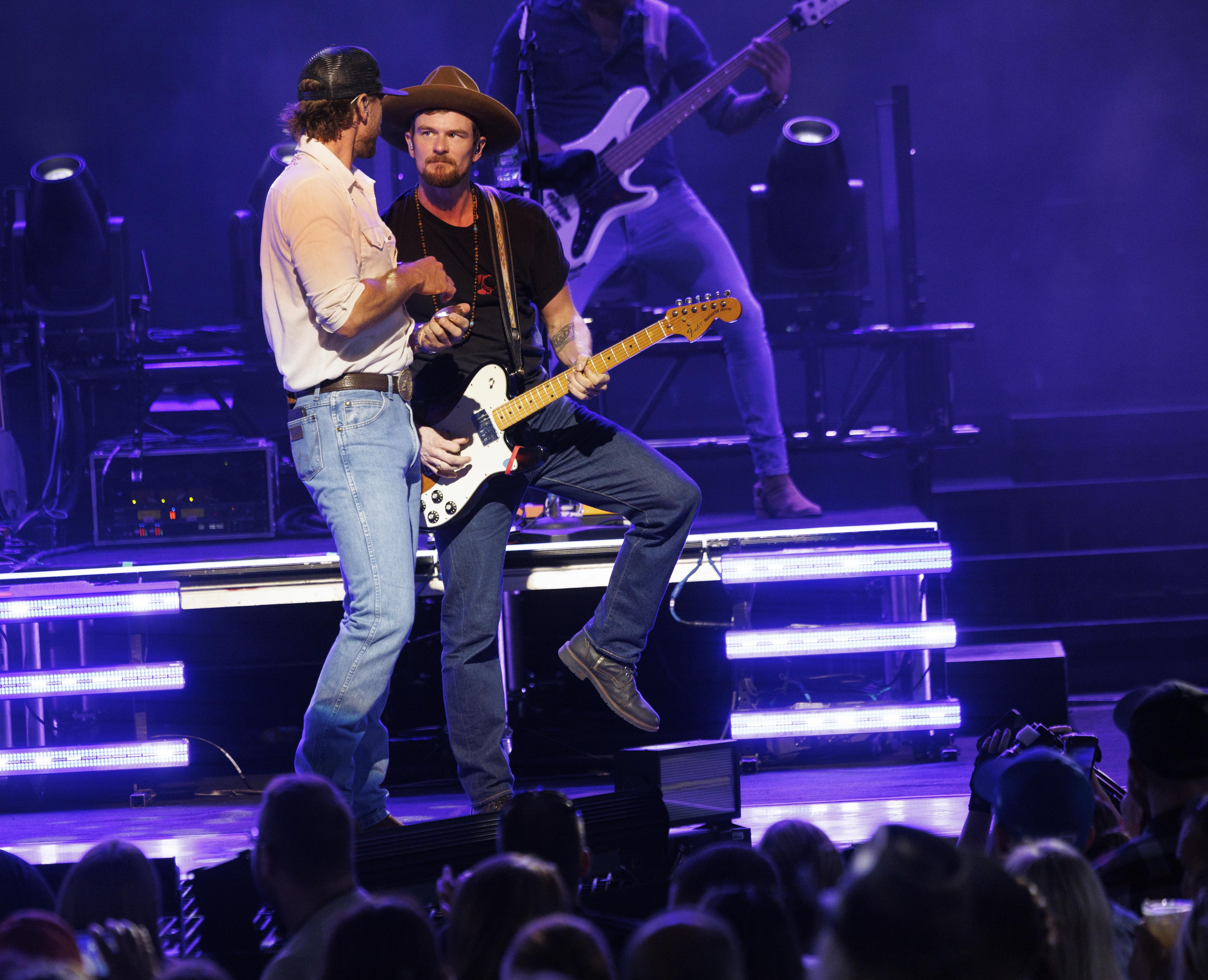 Dierks Bentley brings the heartland beat at the EMP Amphitheater ...