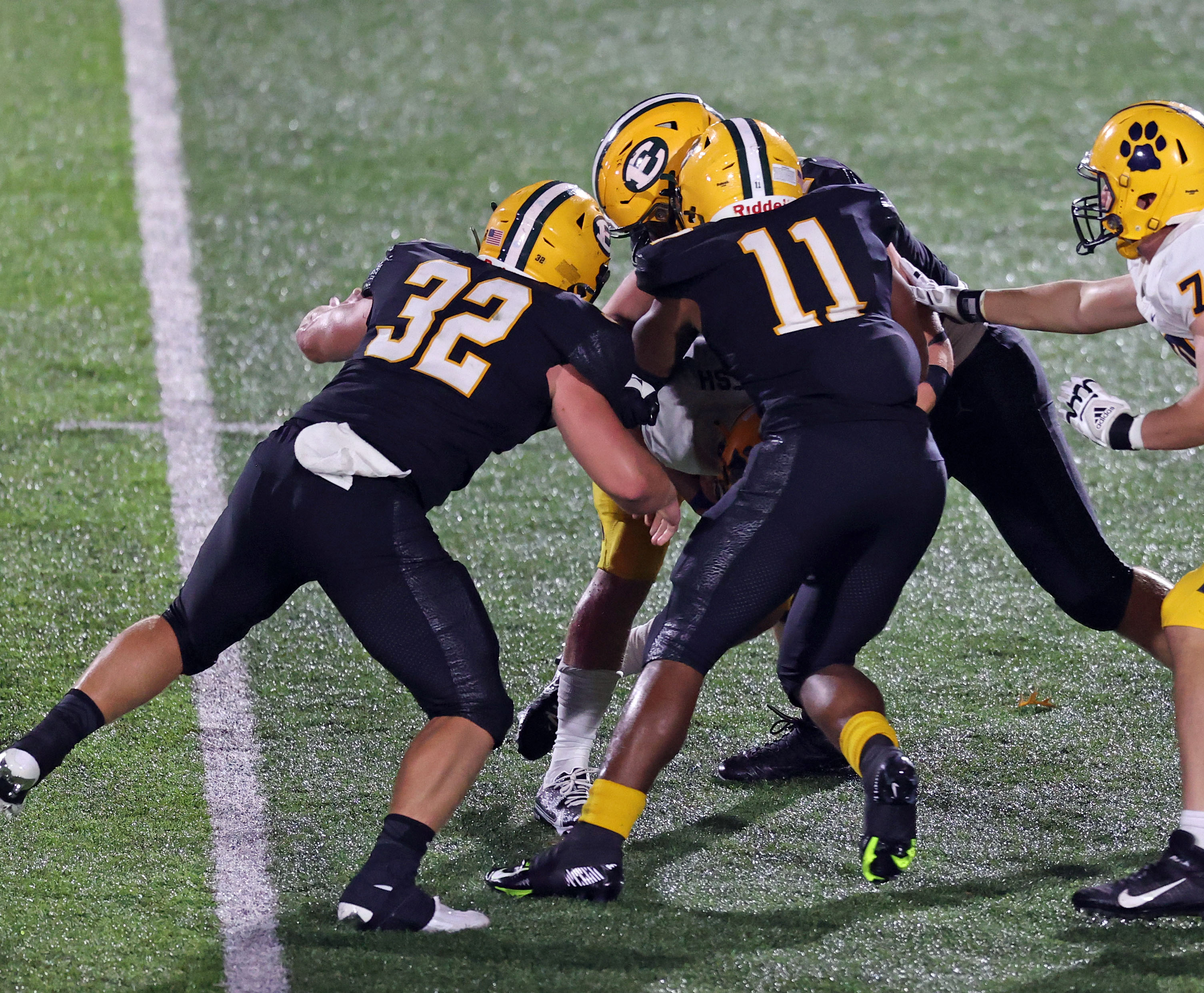 OHSAA football divison I regional semifinals: St. Edward vs. St ...
