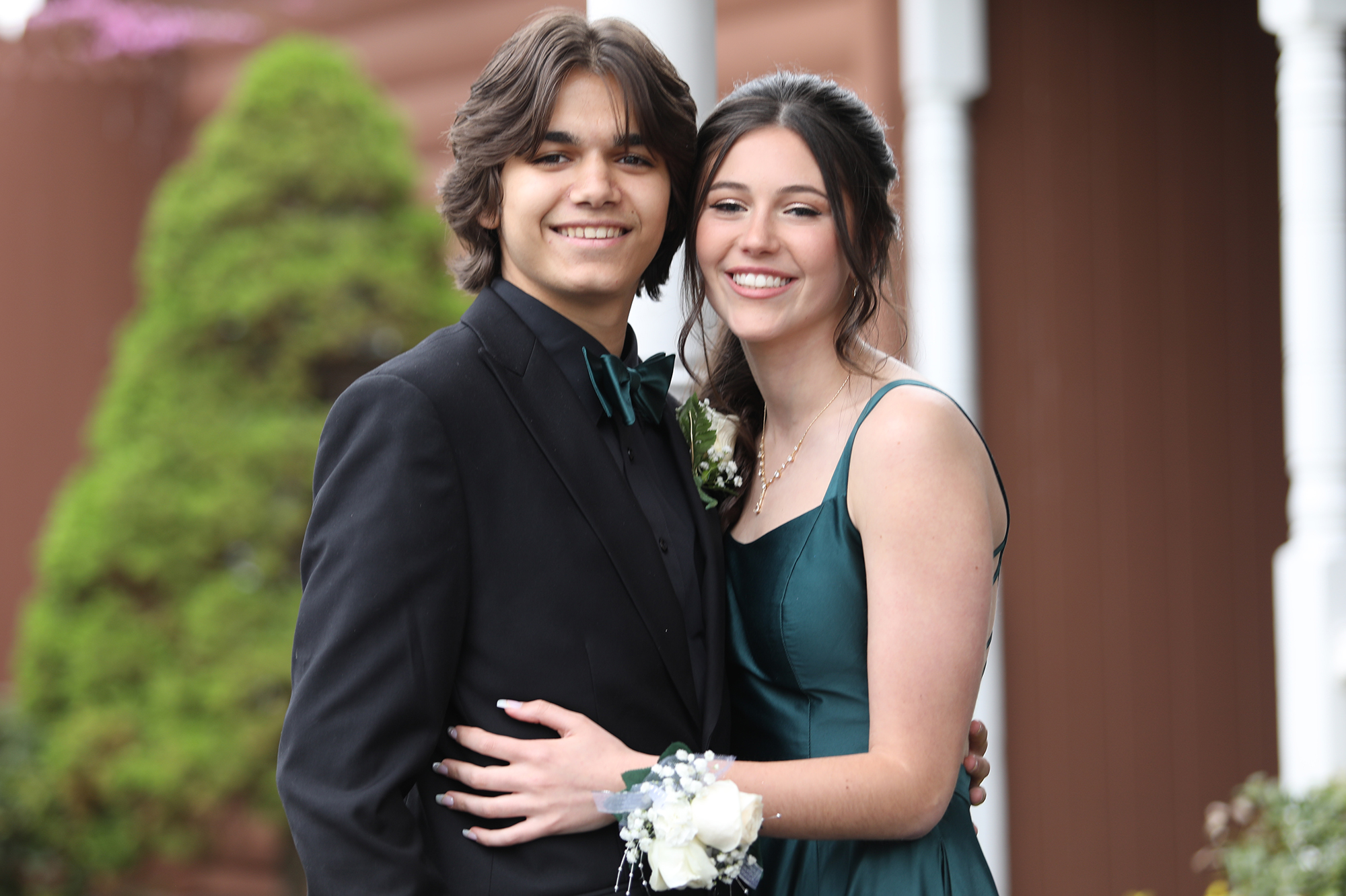2022 prom photos: Ludlow High School prom at Log Cabin - masslive.com