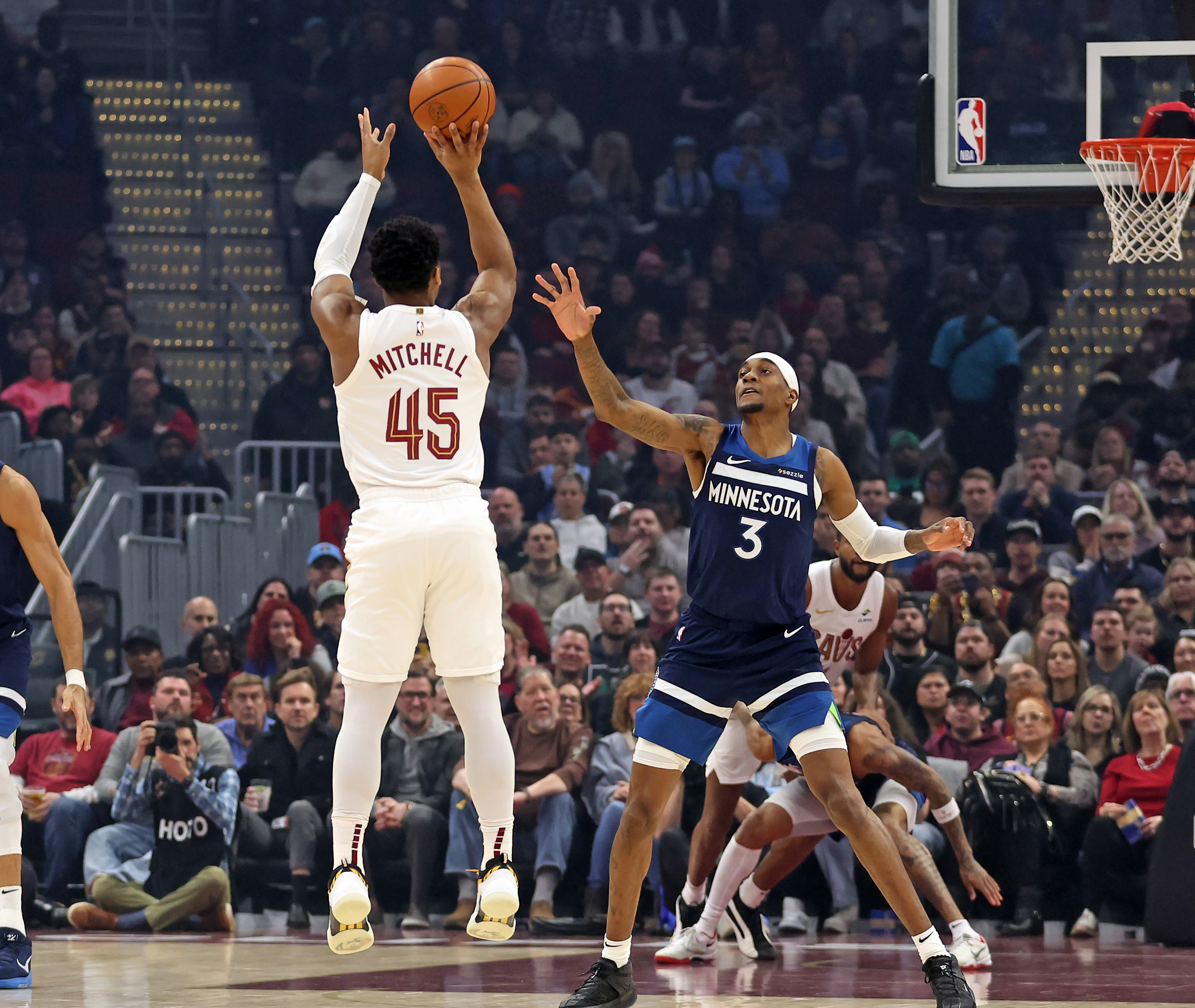 Cleveland Cavaliers vs. Minnesota Timberwolves, February 10, 2025 ...