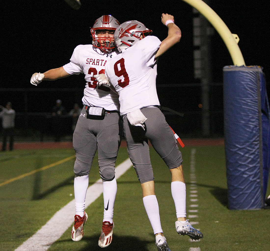 East Longmeadow vs West Side Football 10/7/22 - masslive.com