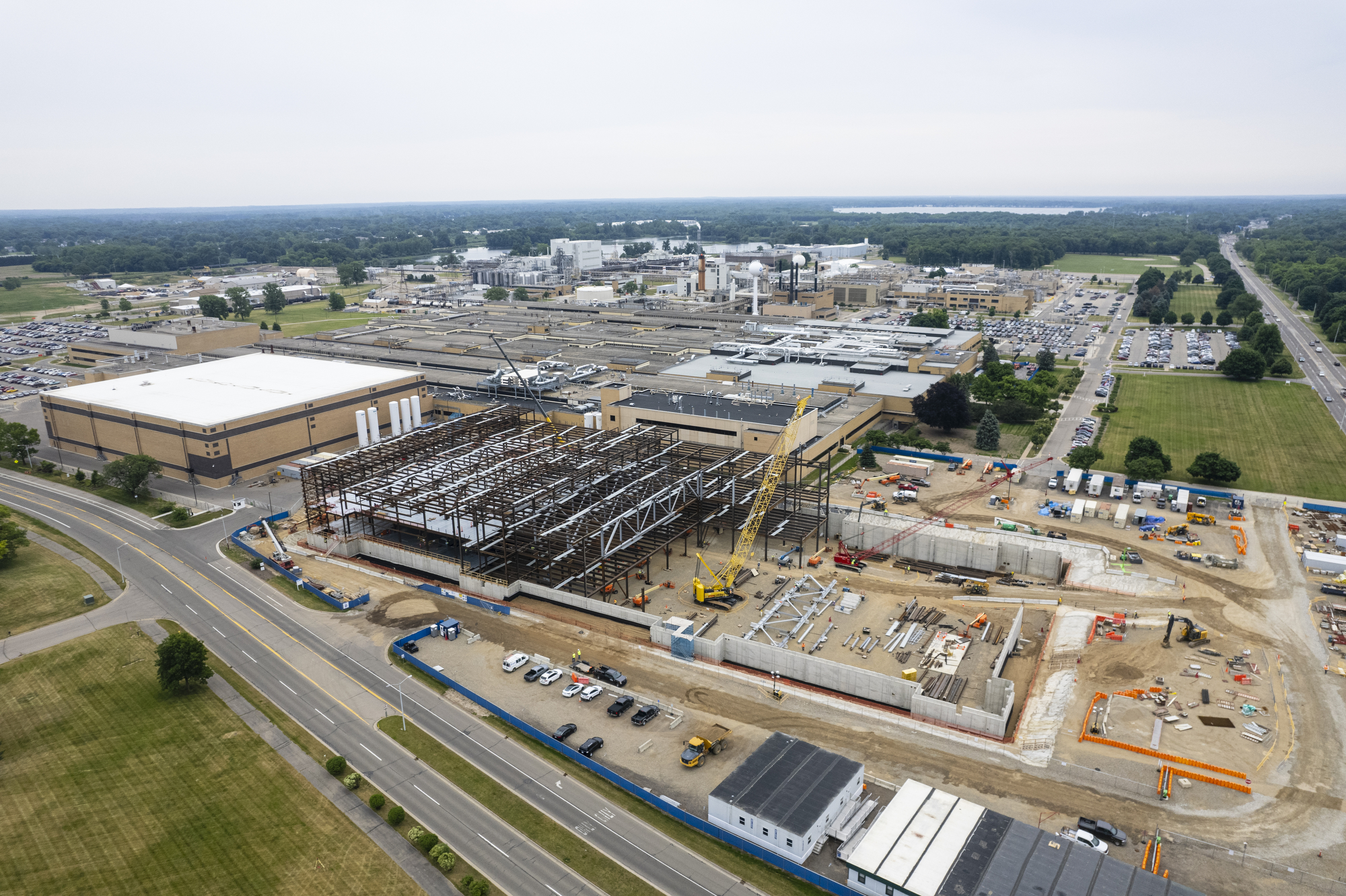Pfizer announces multi-million dollar investment in Kalamazoo facility ...