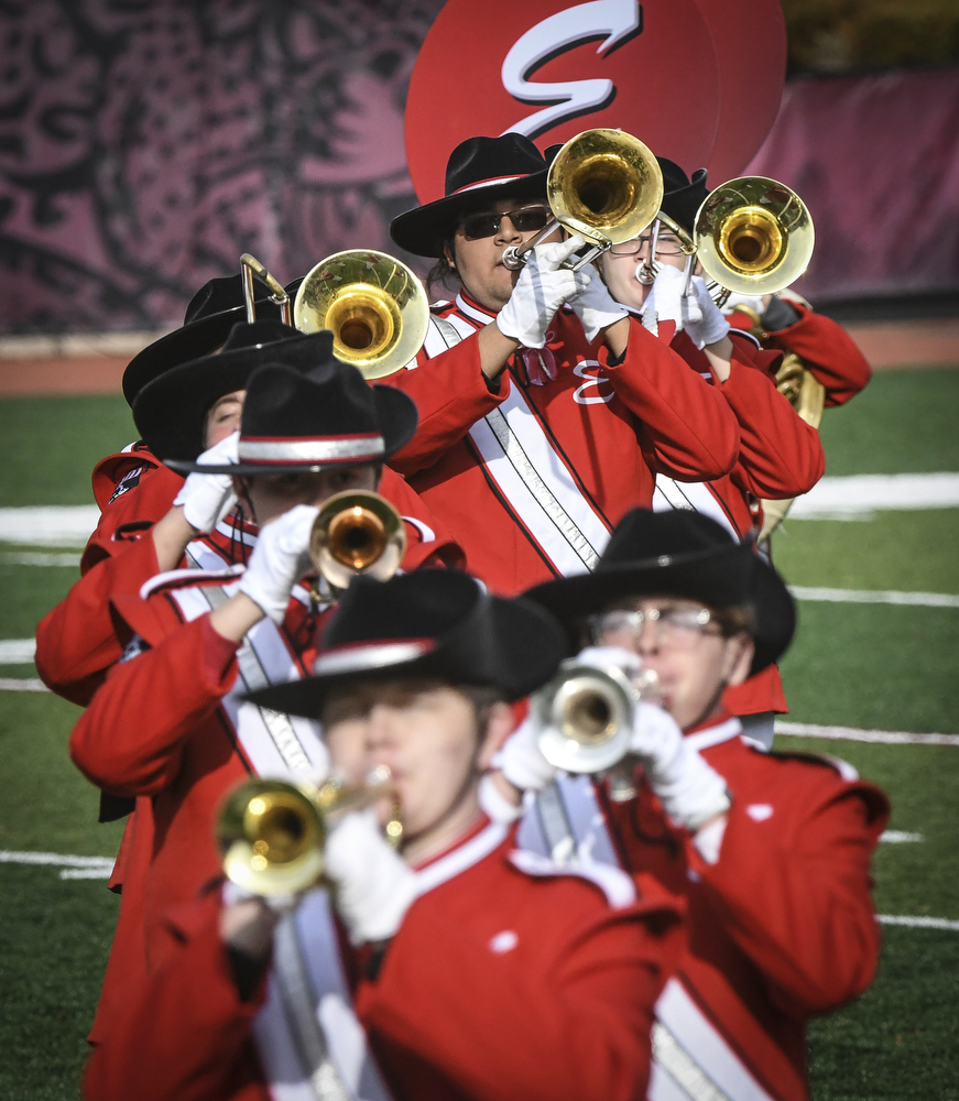 Marching bands perform at halftime of 2021 Easton-P’burg football game ...