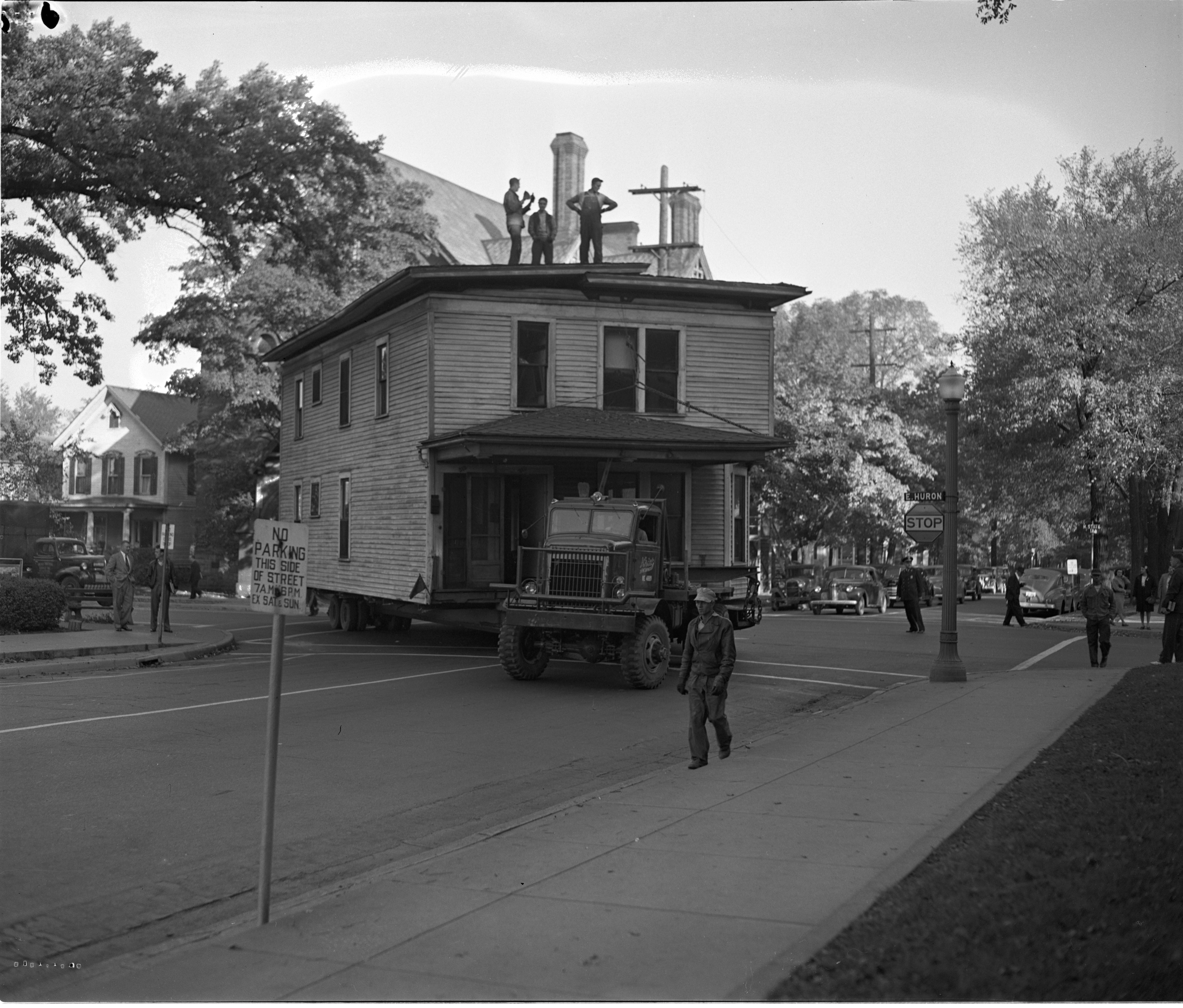 Ann Arbor house rolls down State Street on wheels in 1947 - mlive.com