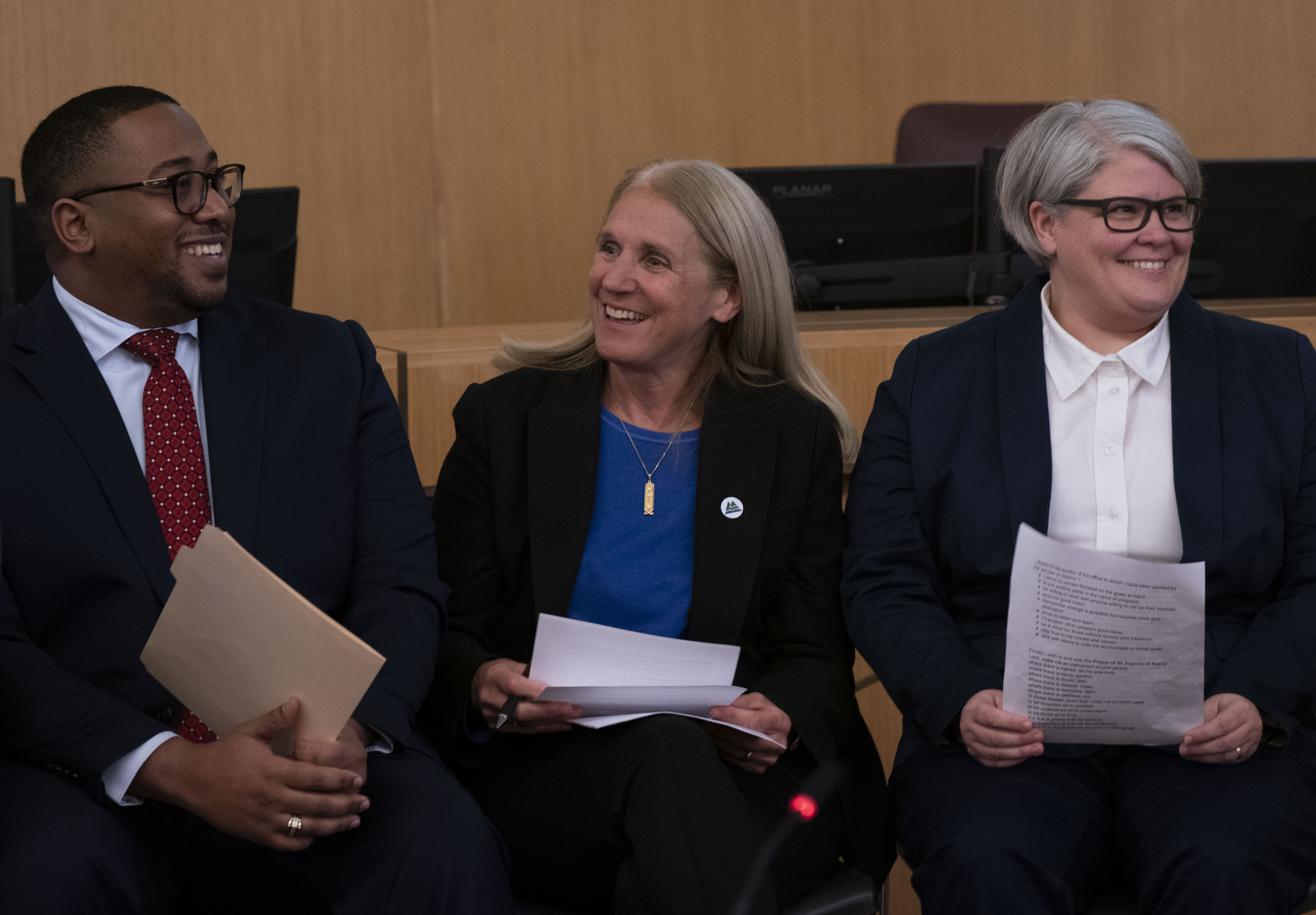 Newly elected Multnomah County Commissioners take oath of office ...