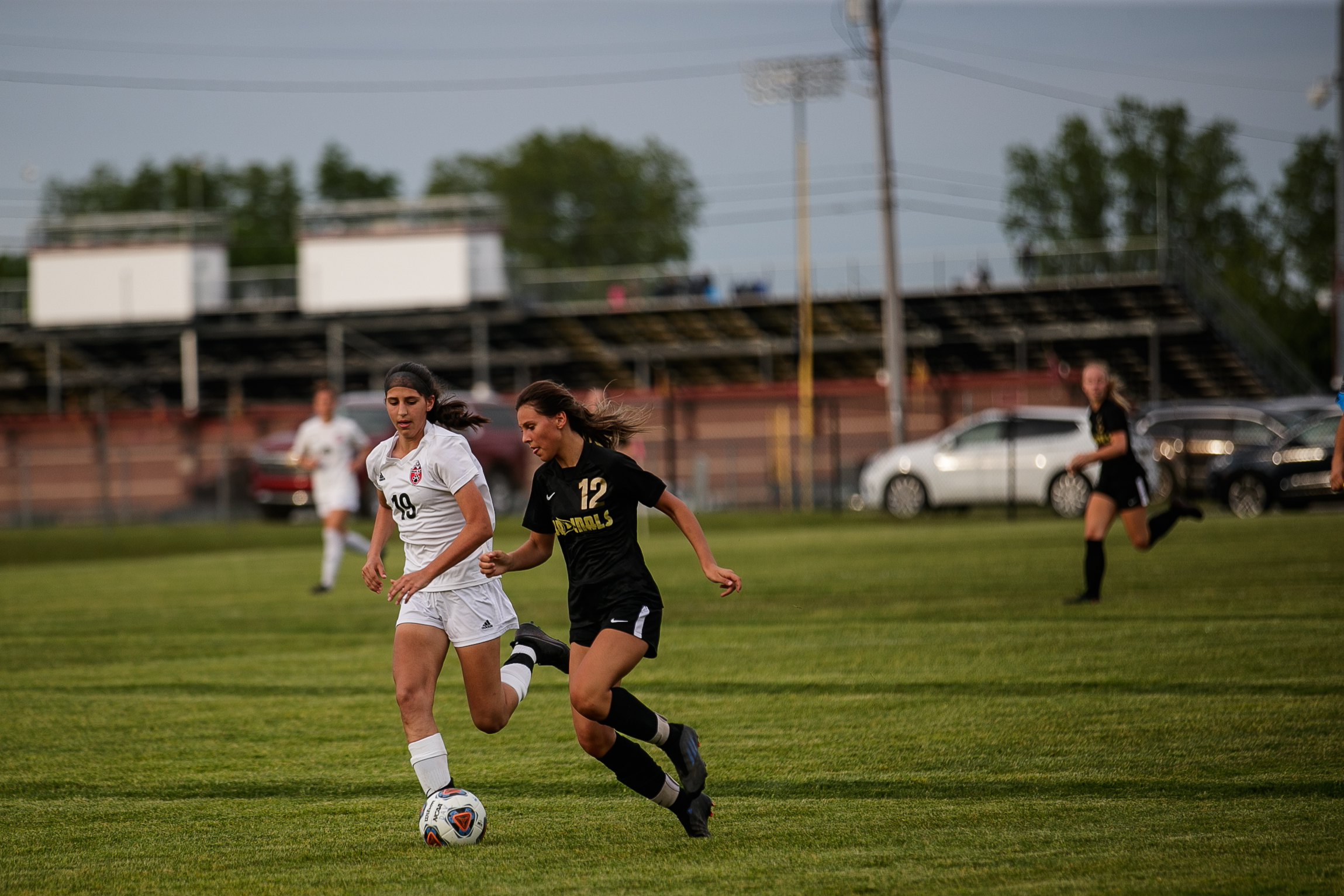 Davison varsity soccer defeats Grand Blanc 2-1 in the Division 1 ...