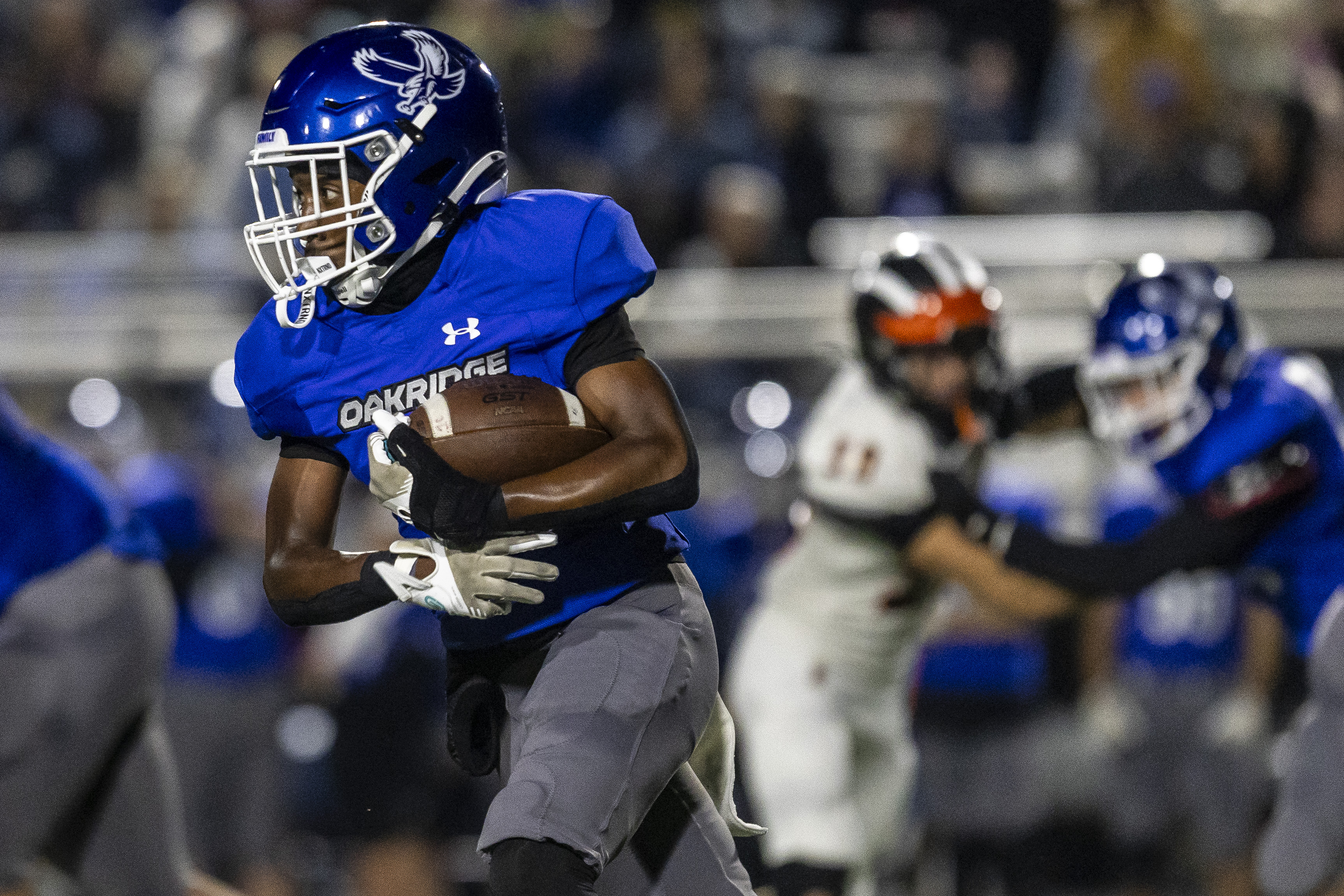 Oakridge hosts Belding in high school football 2025 - mlive.com