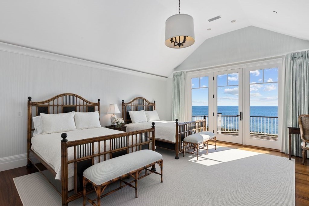 House of the Week: $30 million Cape Cod mansion has private beach ...