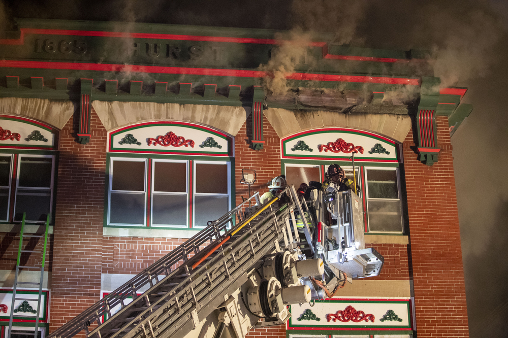 Gingerbread man in Mechanicsburg catches fire - pennlive.com