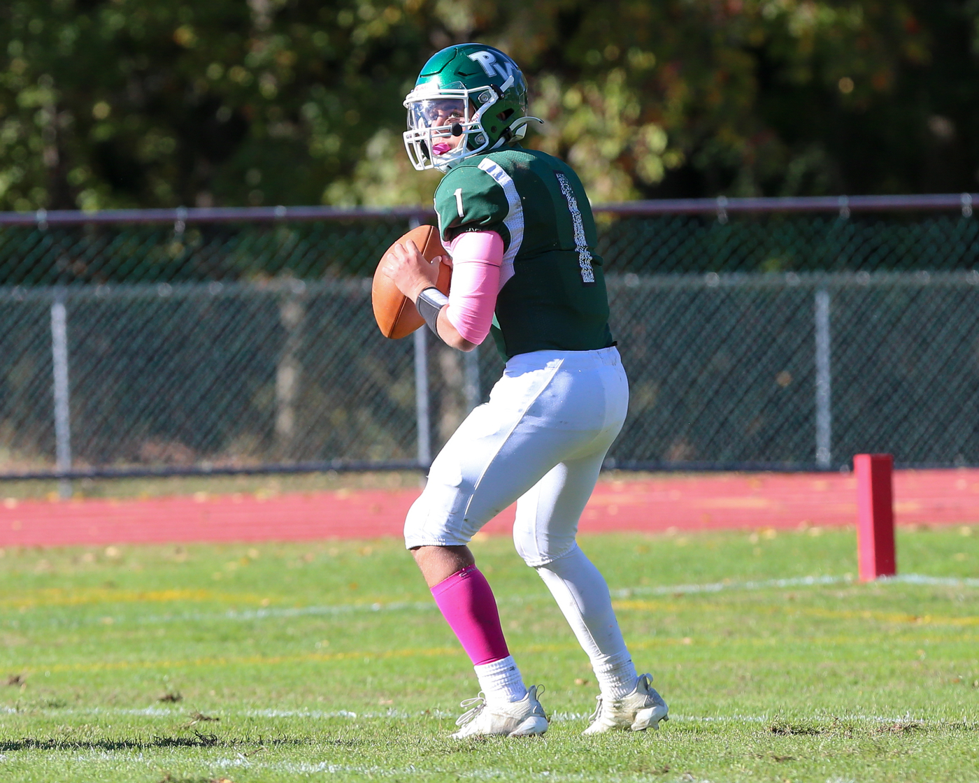Football: Passaic Valley defeats West Milford 27-20. - nj.com