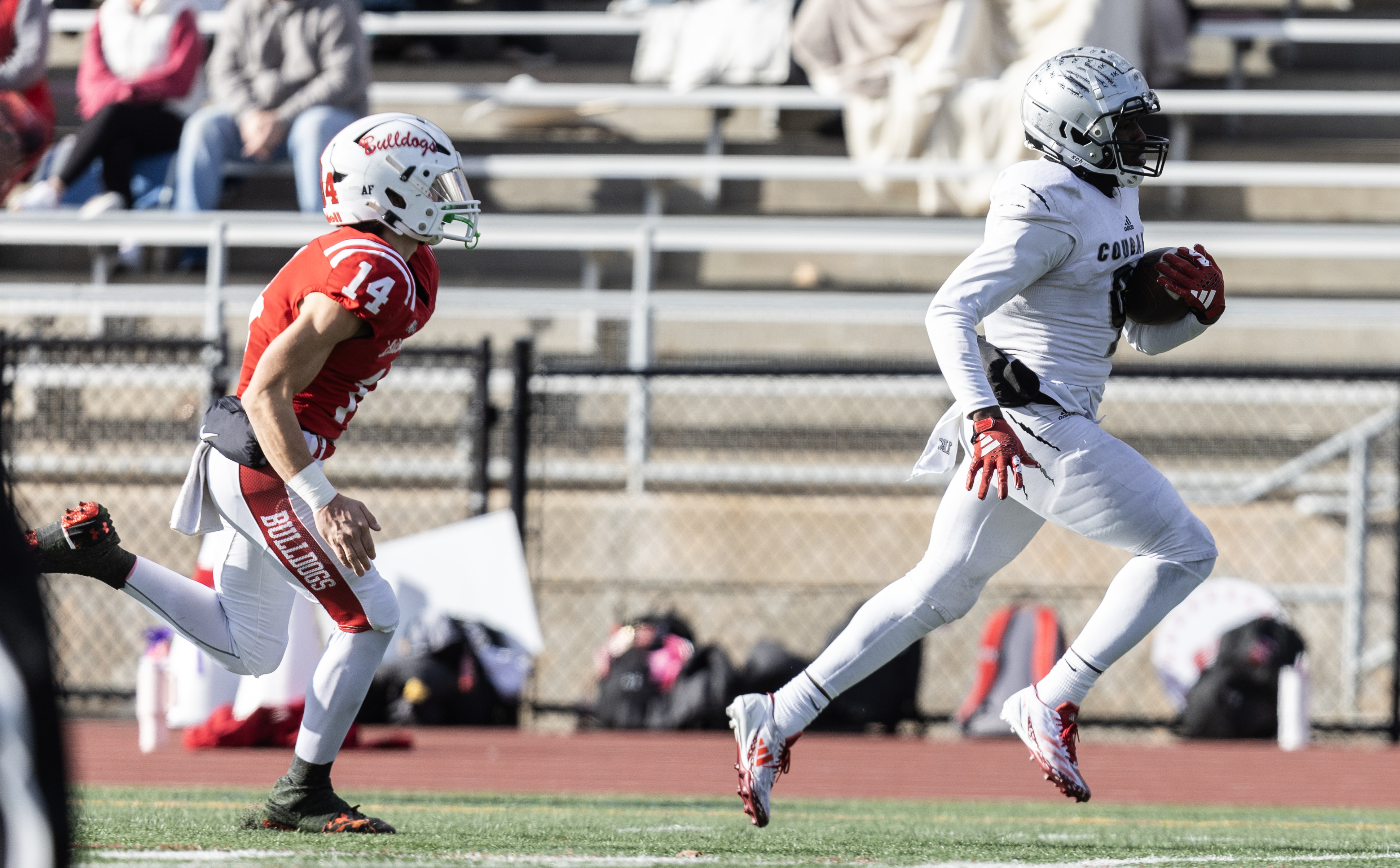 Harrisburg vs Wilson in the District 3-6A football championship ...