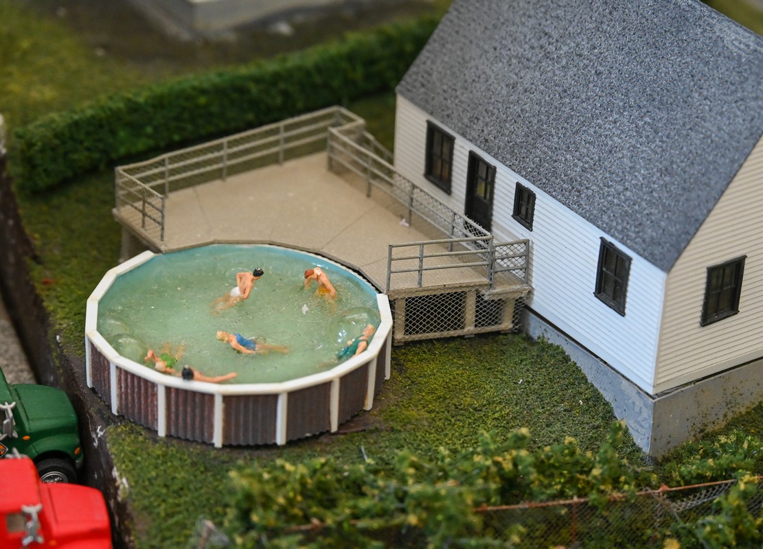 Model railroading draws young train enthusiasts to Union Station ...