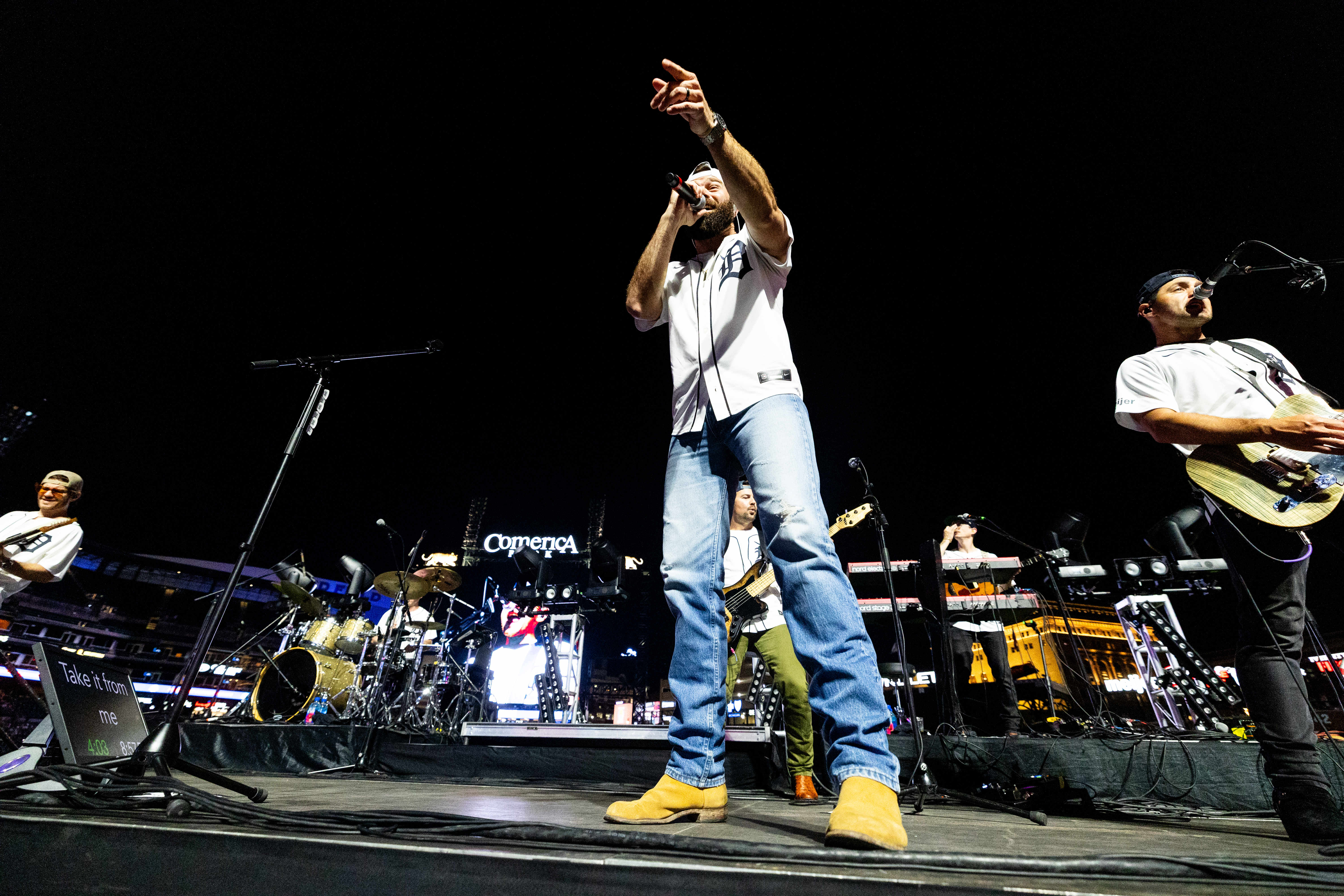 Country star Jordan Davis performs at Comerica Park - mlive.com