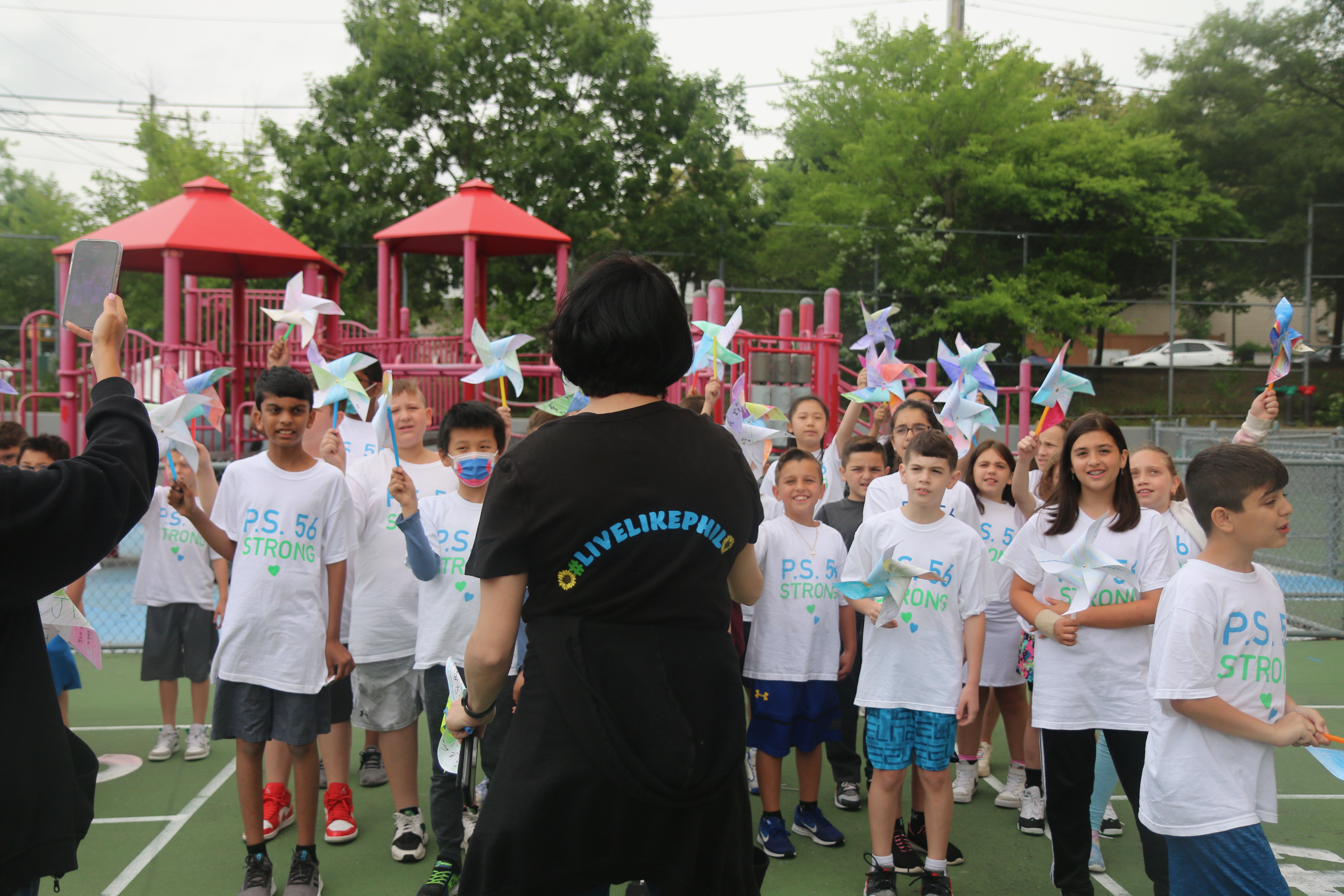 PS 56 students pay tribute to beloved Principal Carollo - silive.com