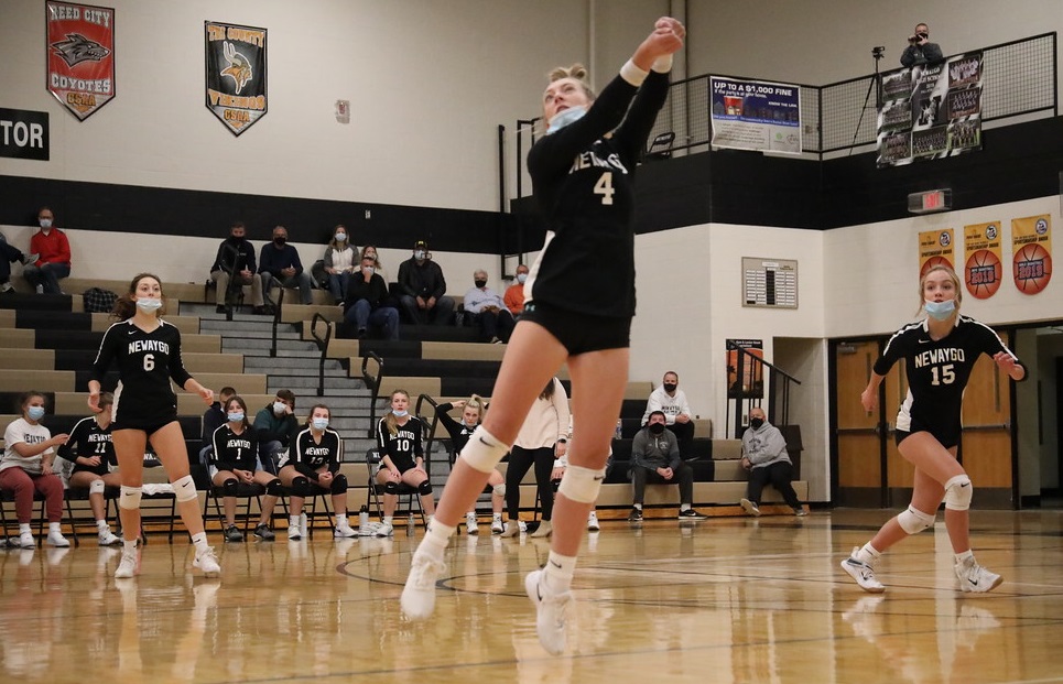 Newaygo volleyball team wins share of 2020 CSAA Gold Division title ...