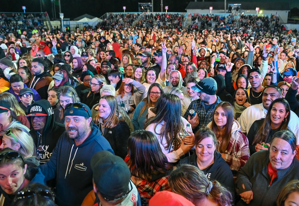 Hip-hop superstar Nelly packs Big E Arena - masslive.com