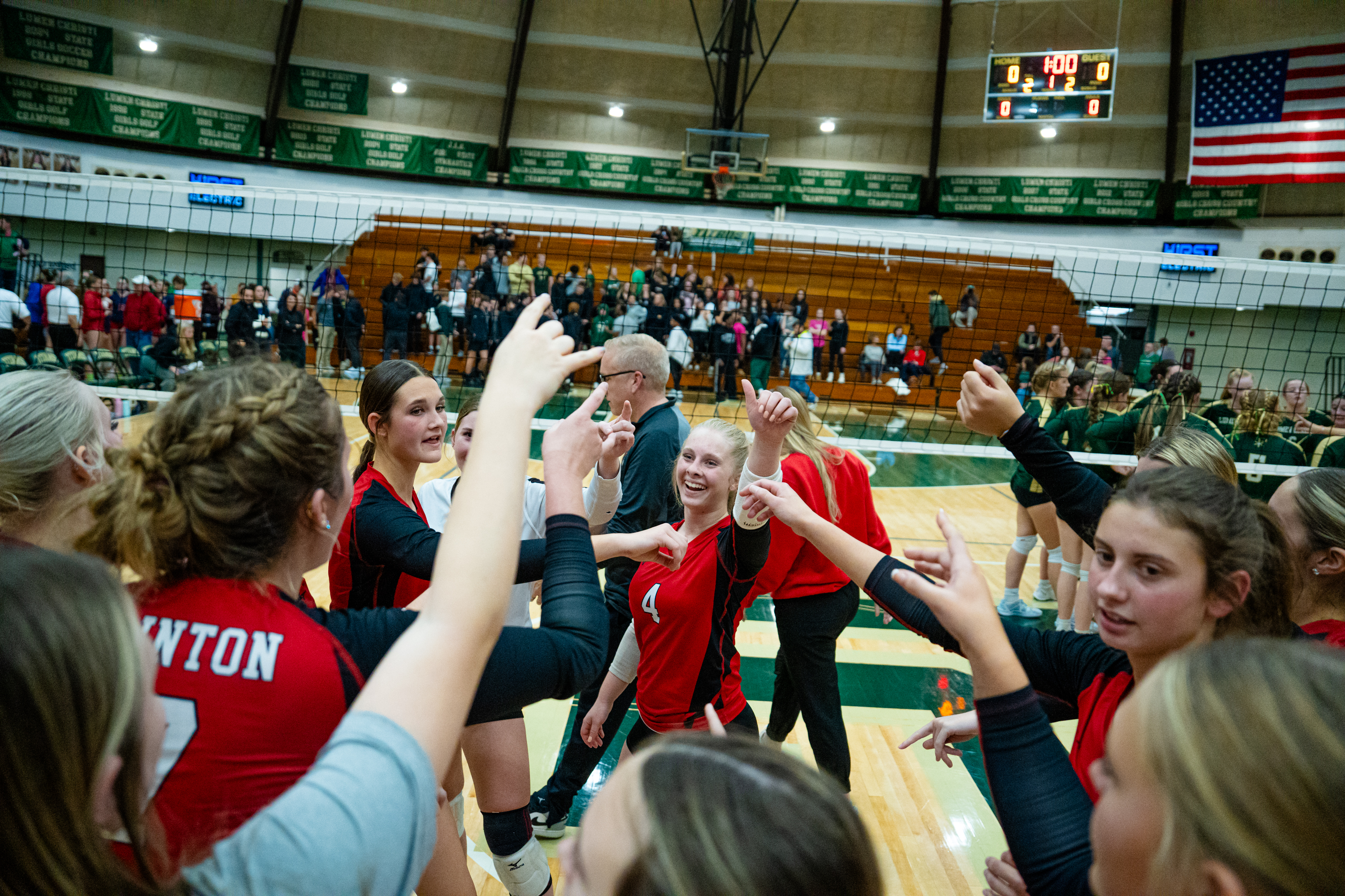 Clinton vs Lumen Christi in D2 volleyball regional - mlive.com