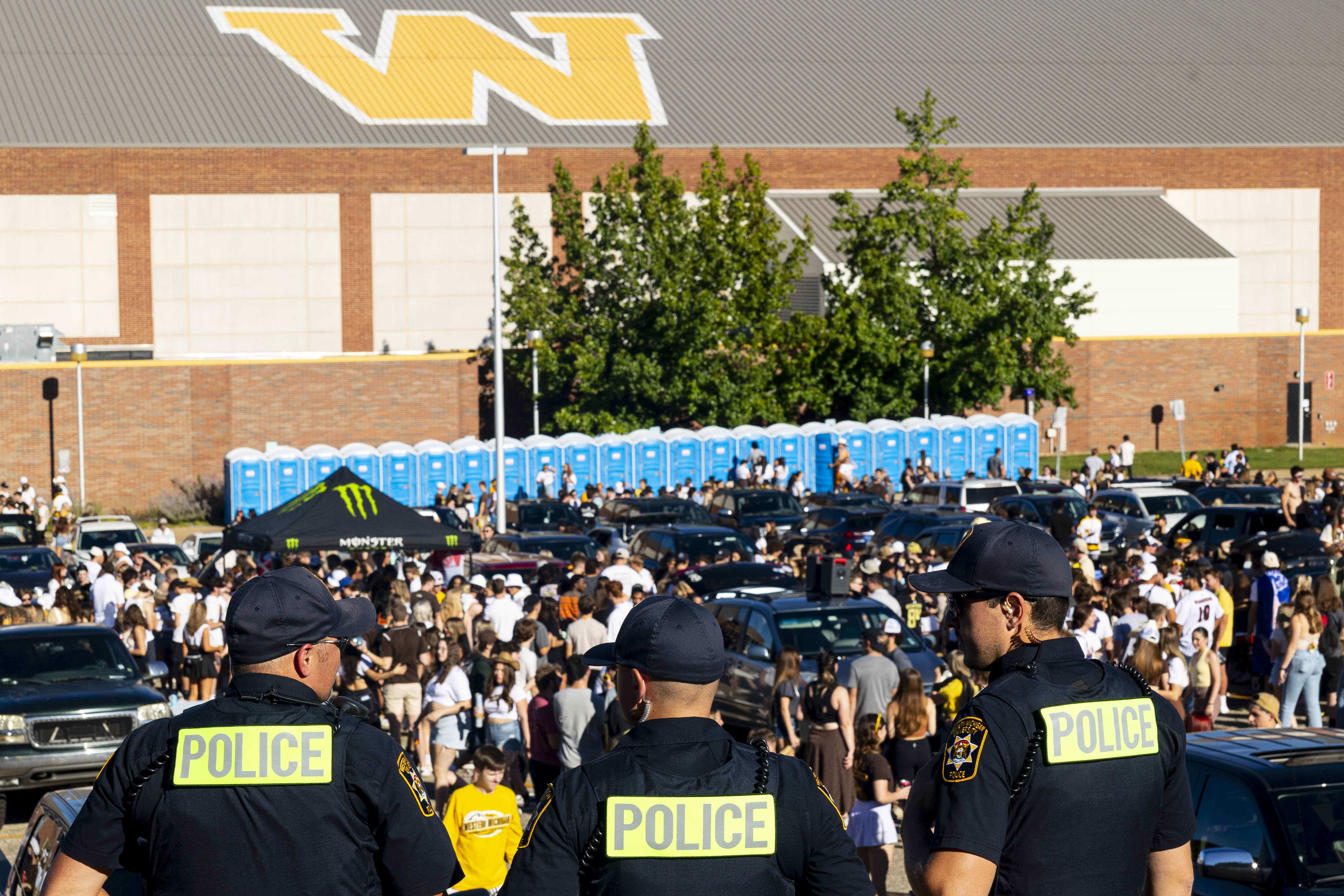 First alcohol sales at Western Michigan University - mlive.com