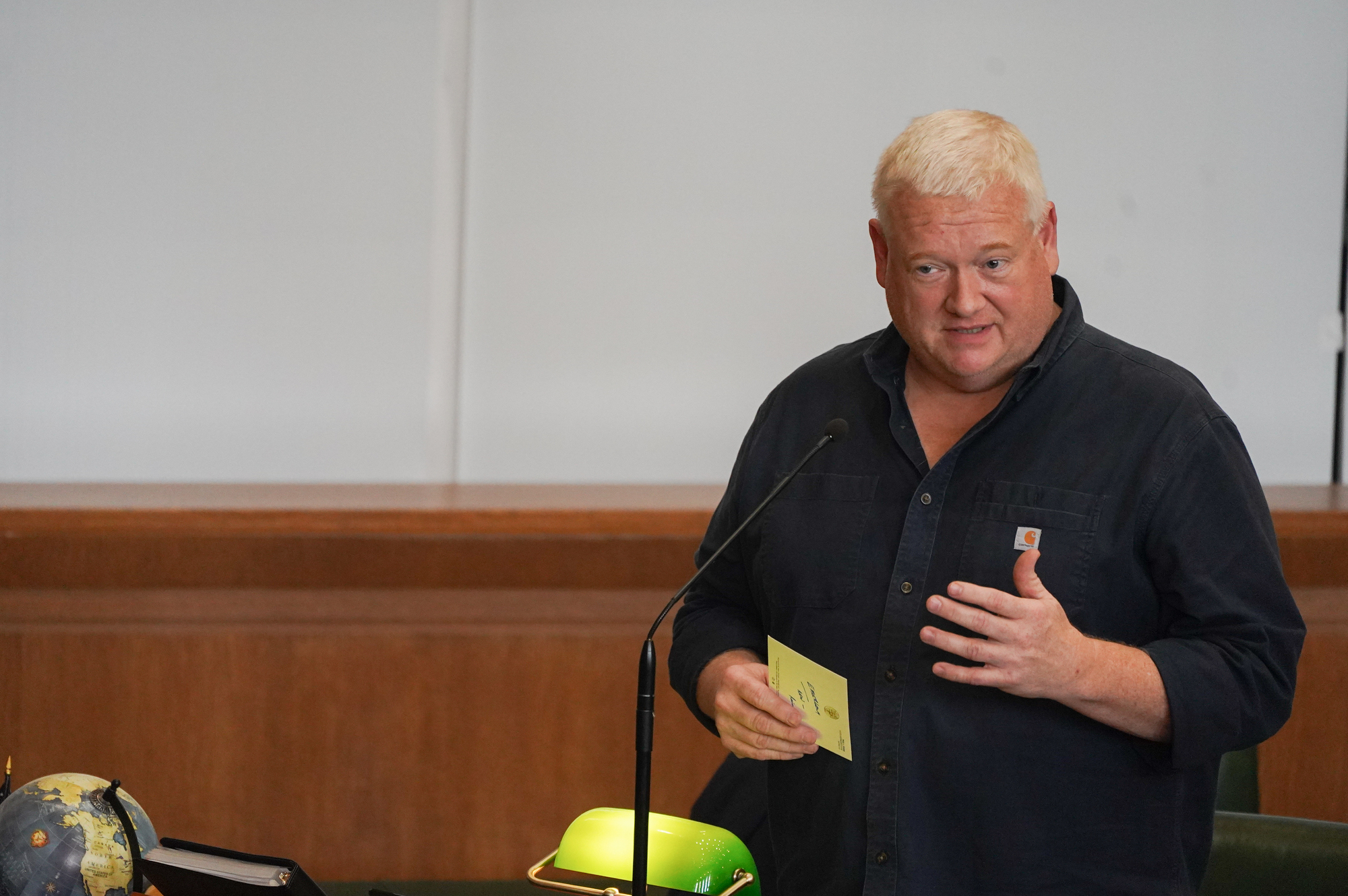 Oregon state lawmakers rush to pass slew of laws before constitutional ...