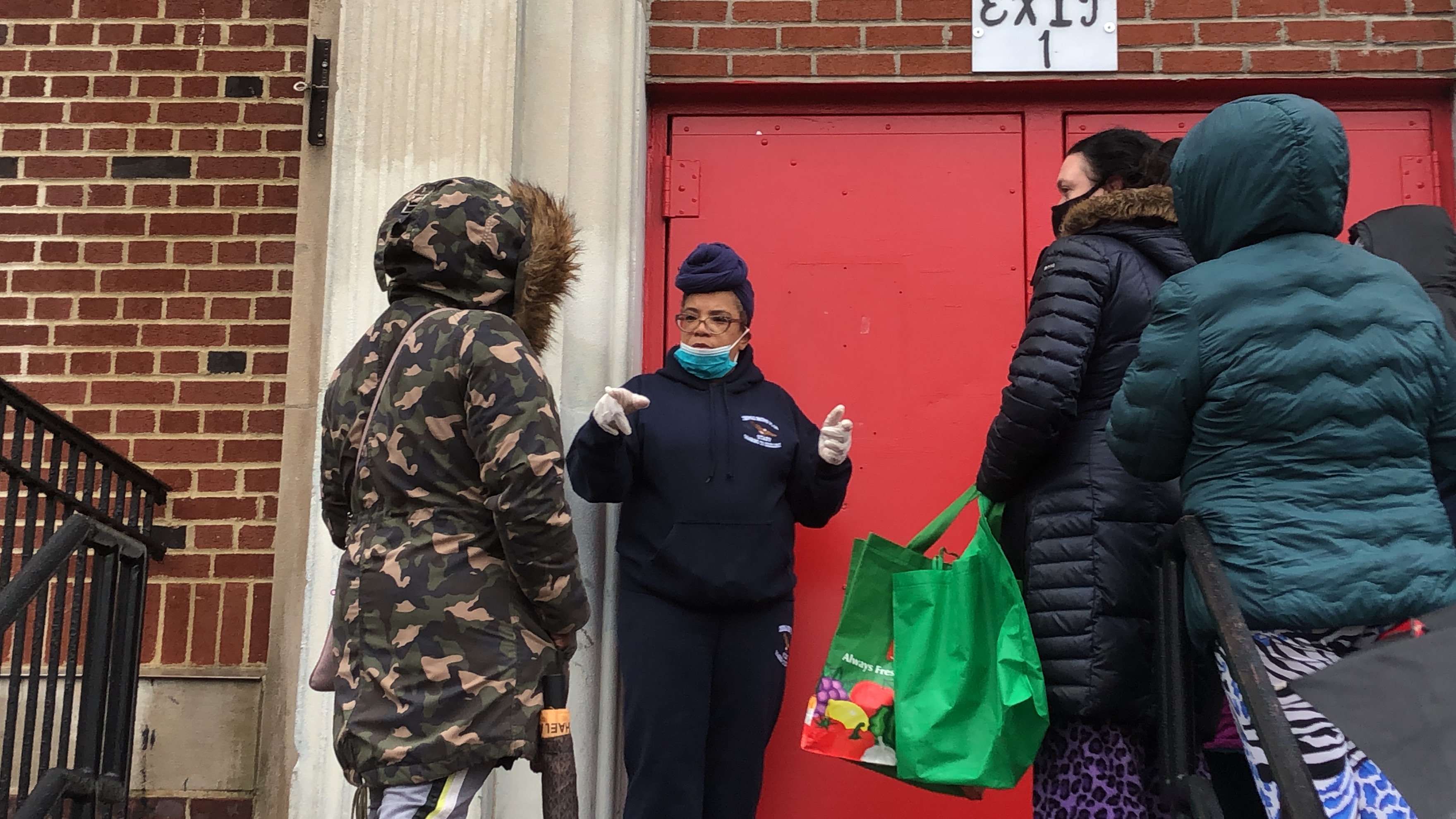 PS 44 hands out meals and learning materials - silive.com