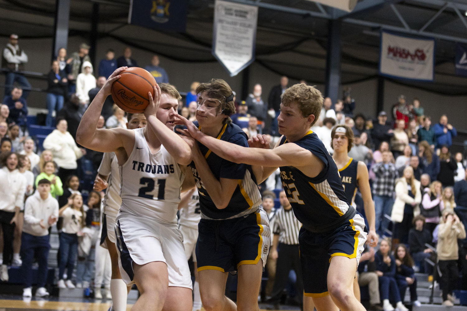 See photos as East Jackson defeats Grass Lake in a boys basketball game ...