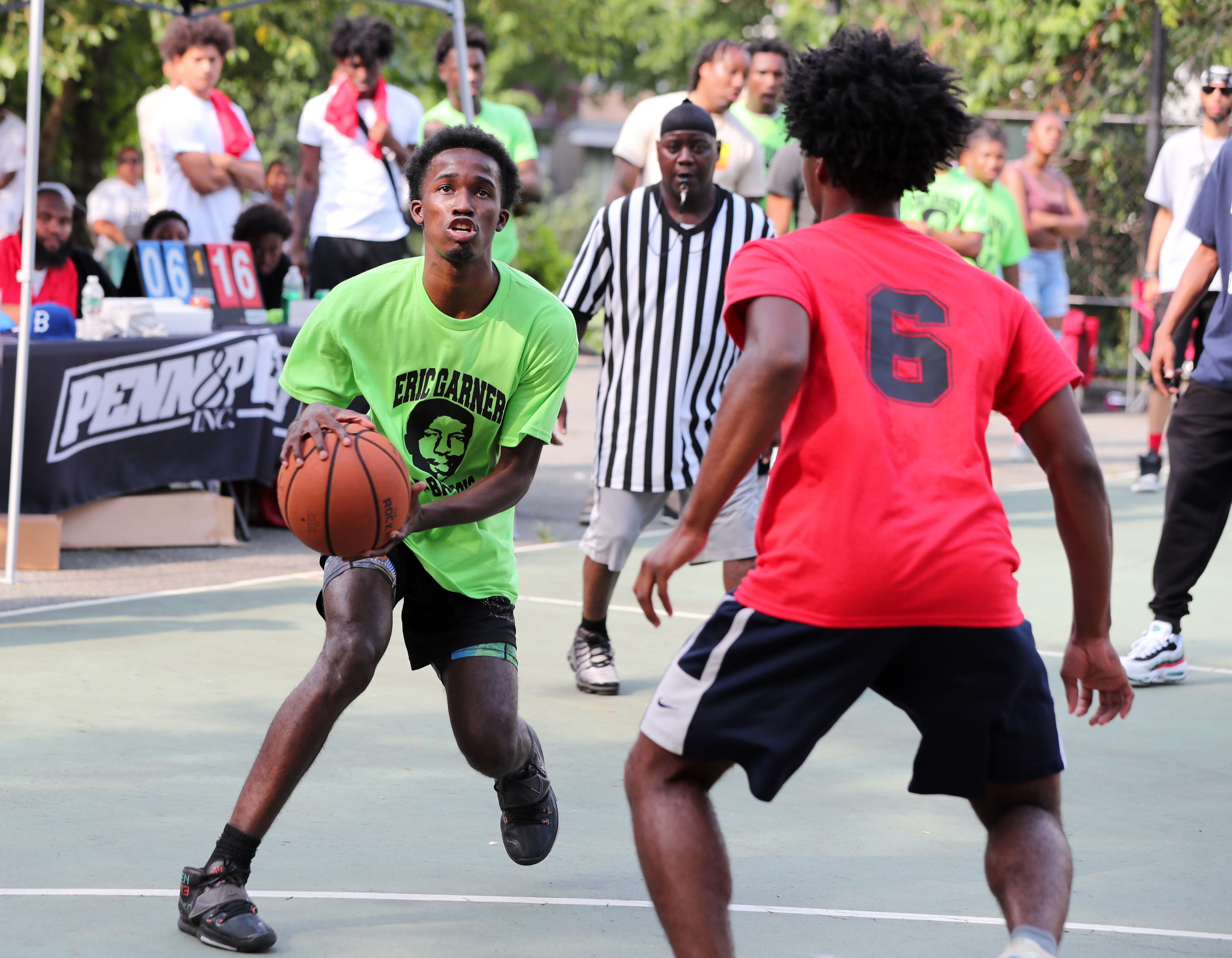 The second annual Eric Garner Foundation B-Ball Classic - silive.com
