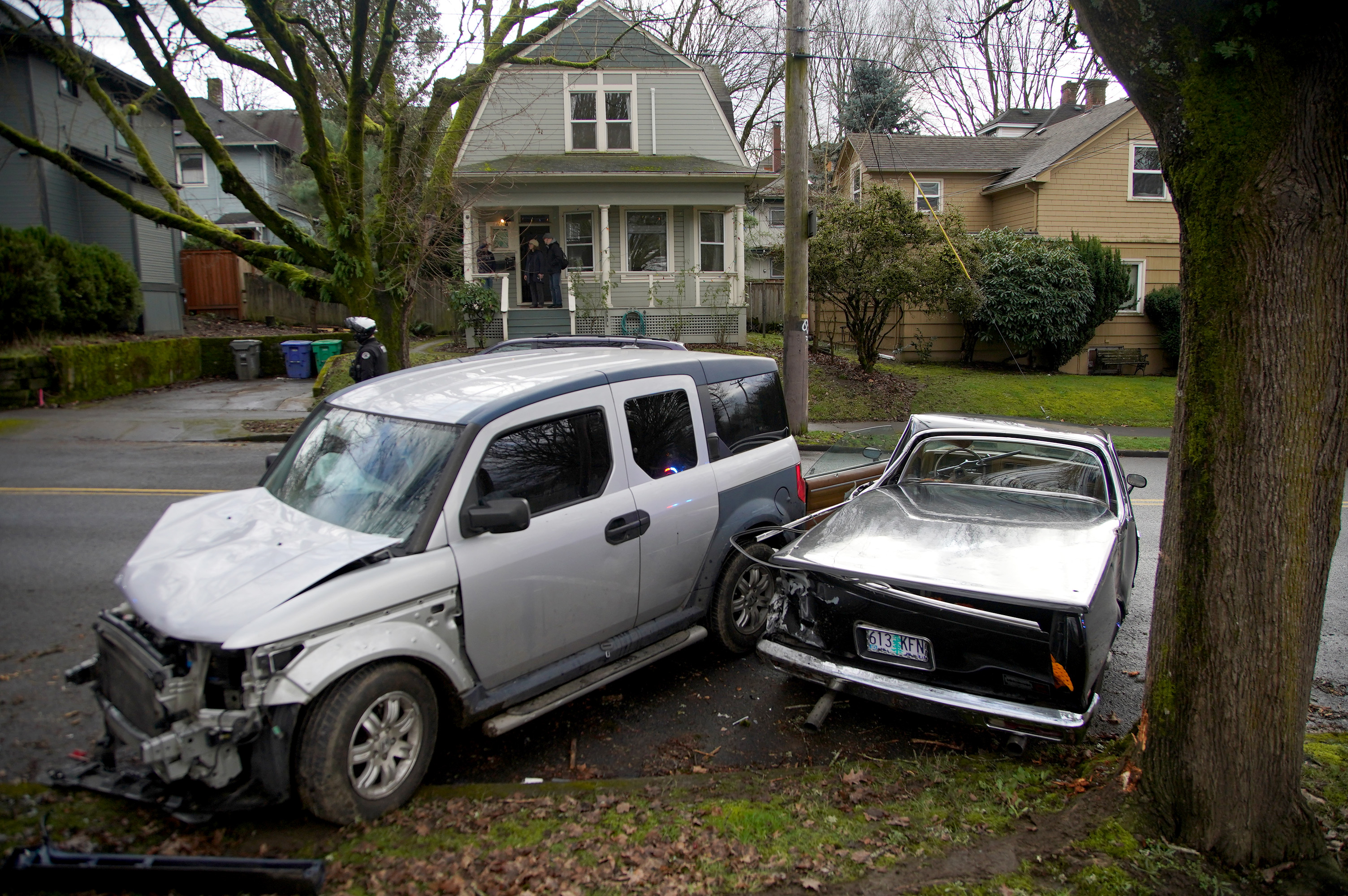 Major traffic incident in SE Portland - oregonlive.com