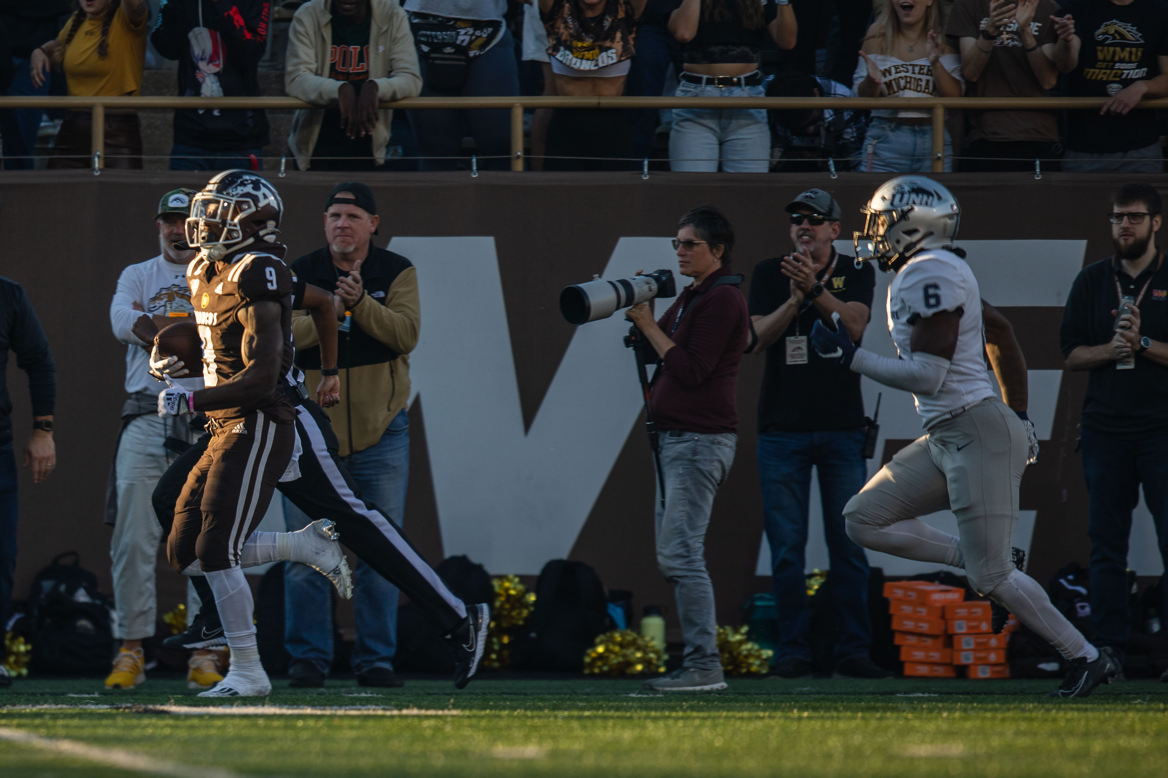 Western Michigan hosts New Hampshire for CommUniverCity Night - mlive.com