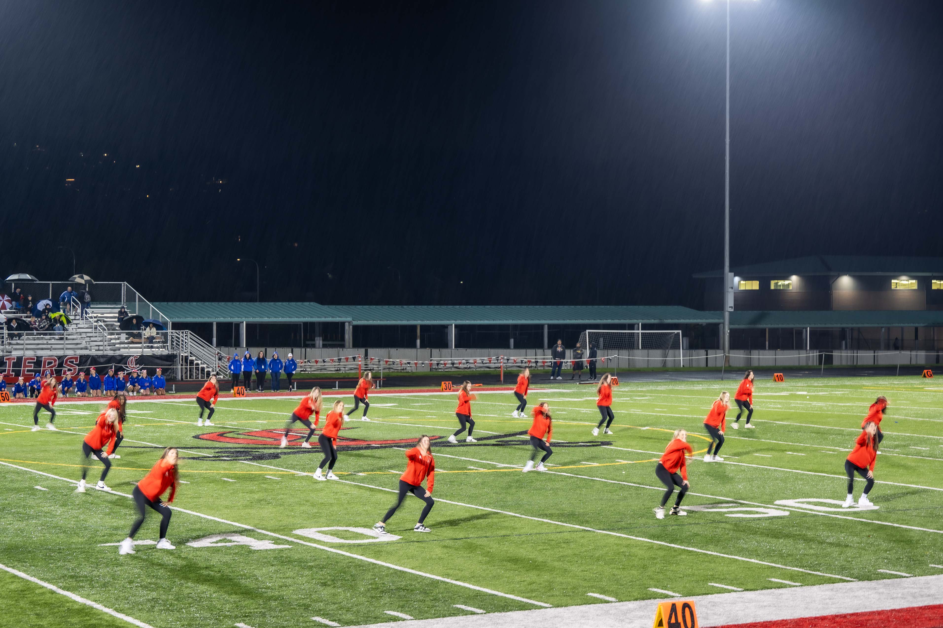 Oregon high school football: Clackamas Cavaliers vs Gresham Gophers ...