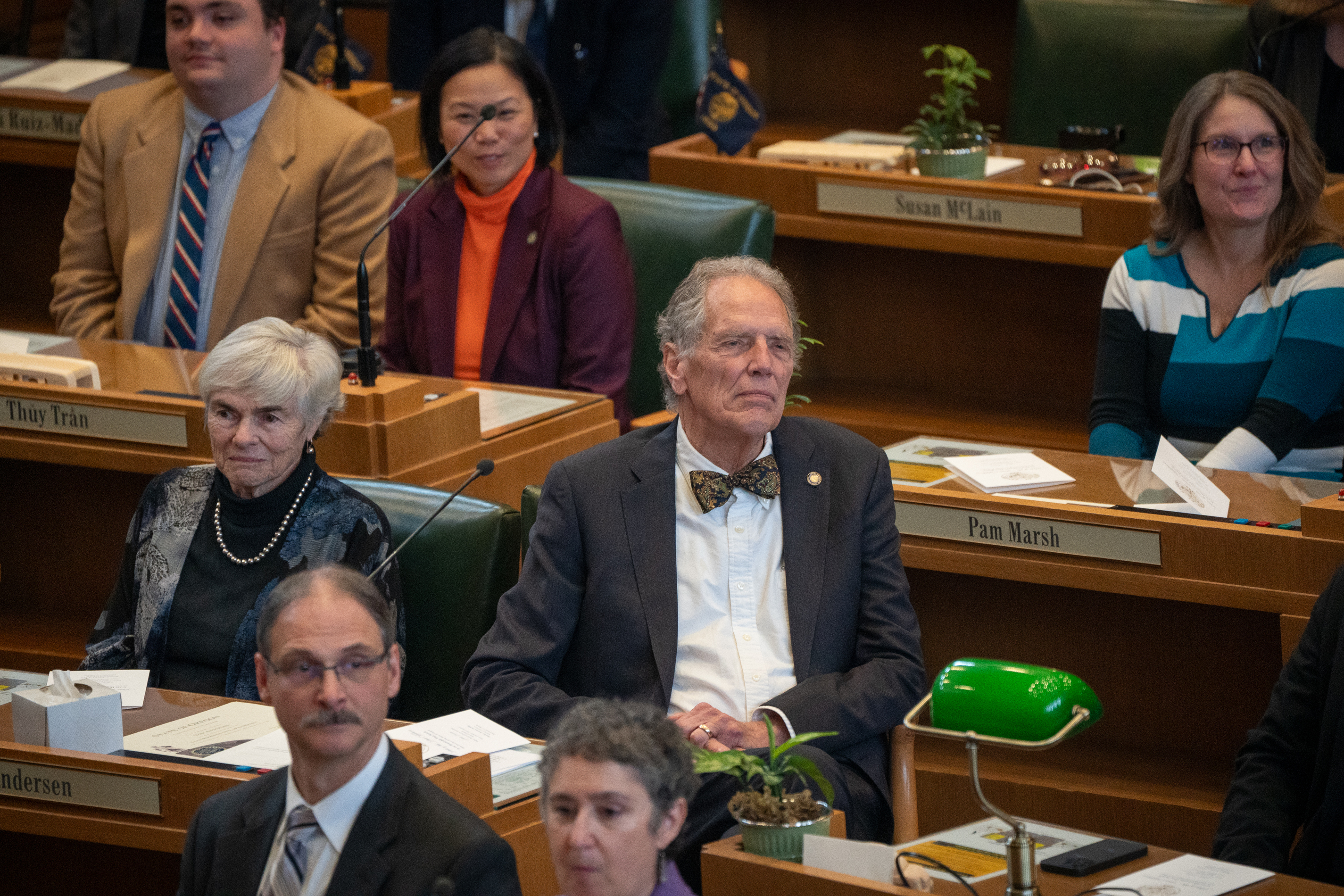 Oregon lawmakers sworn in at Salem Capitol January 2025 - oregonlive.com