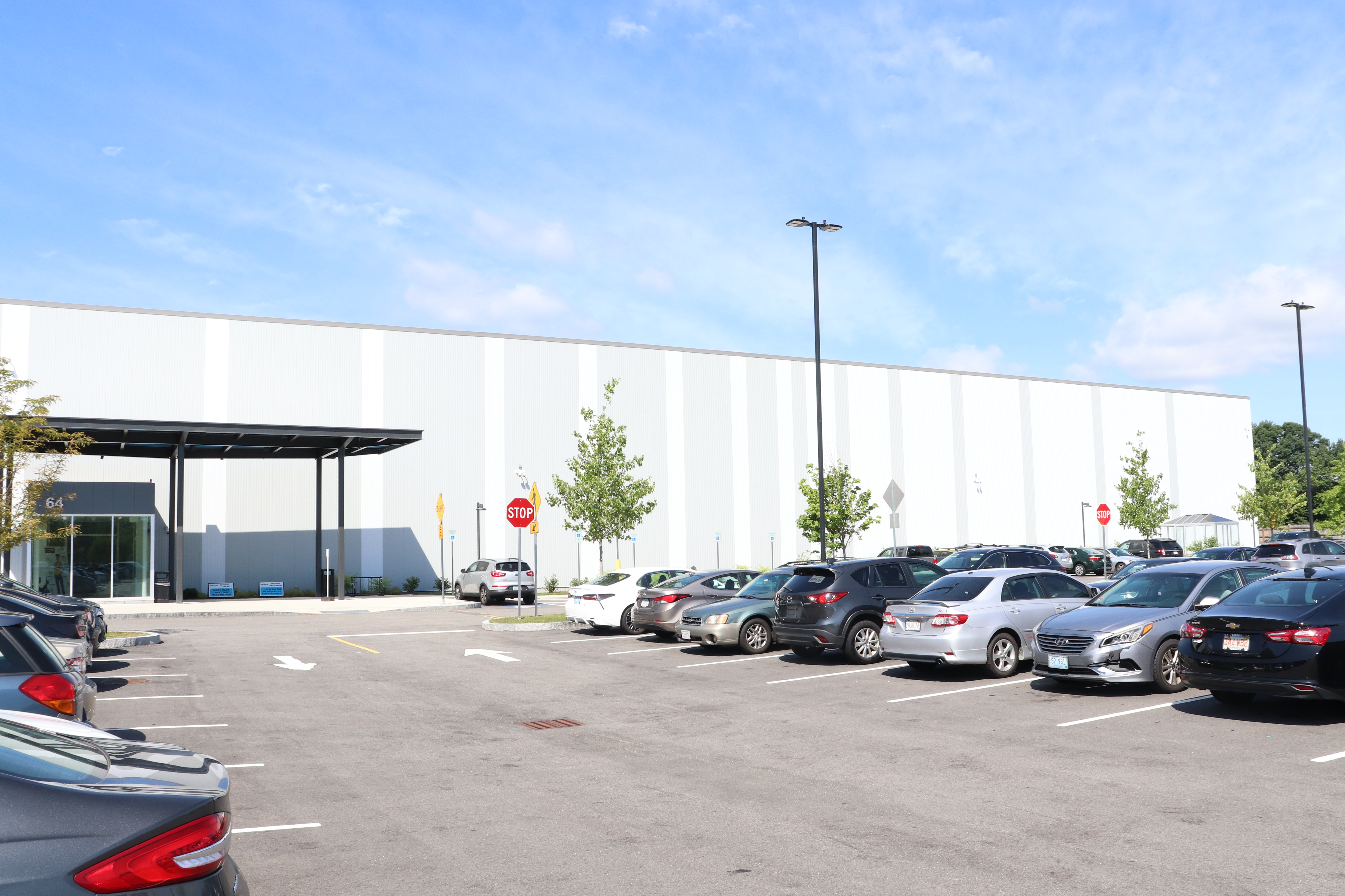 Inside Amazon's Westborough fulfillment center warehouse on Prime Day ...