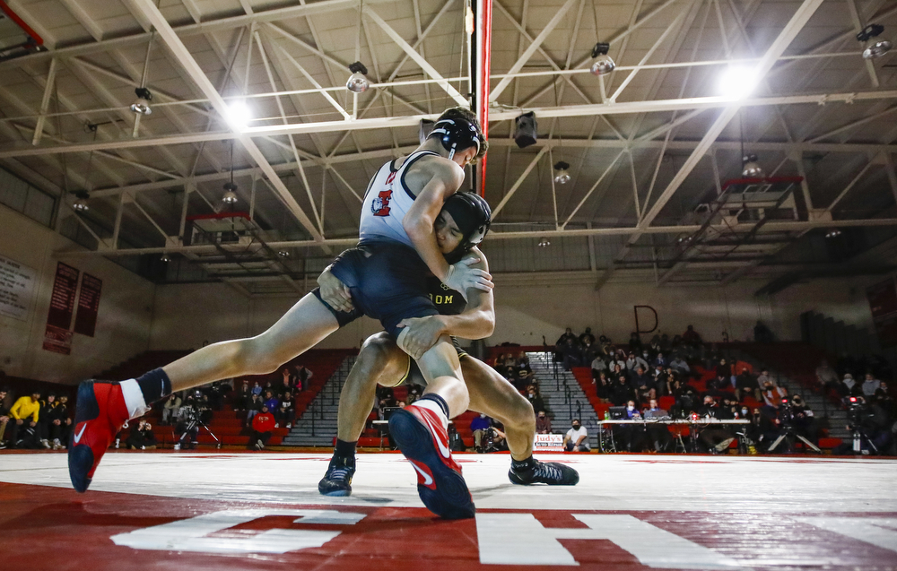Easton wrestling hosts Freedom on Jan 12, 2022 - lehighvalleylive.com