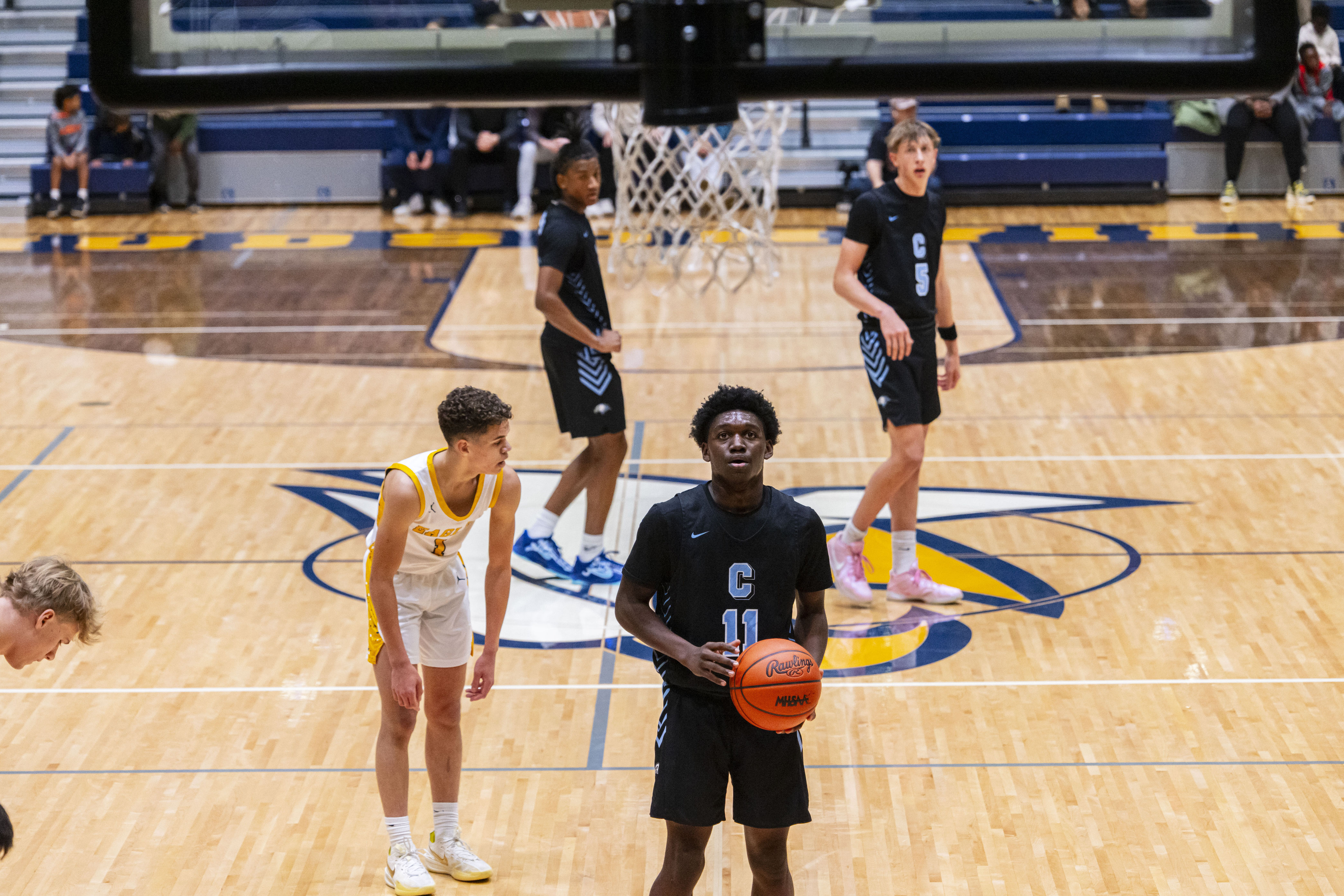 Hudsonville hosts Grand Rapids Christian in high school boys basketball ...