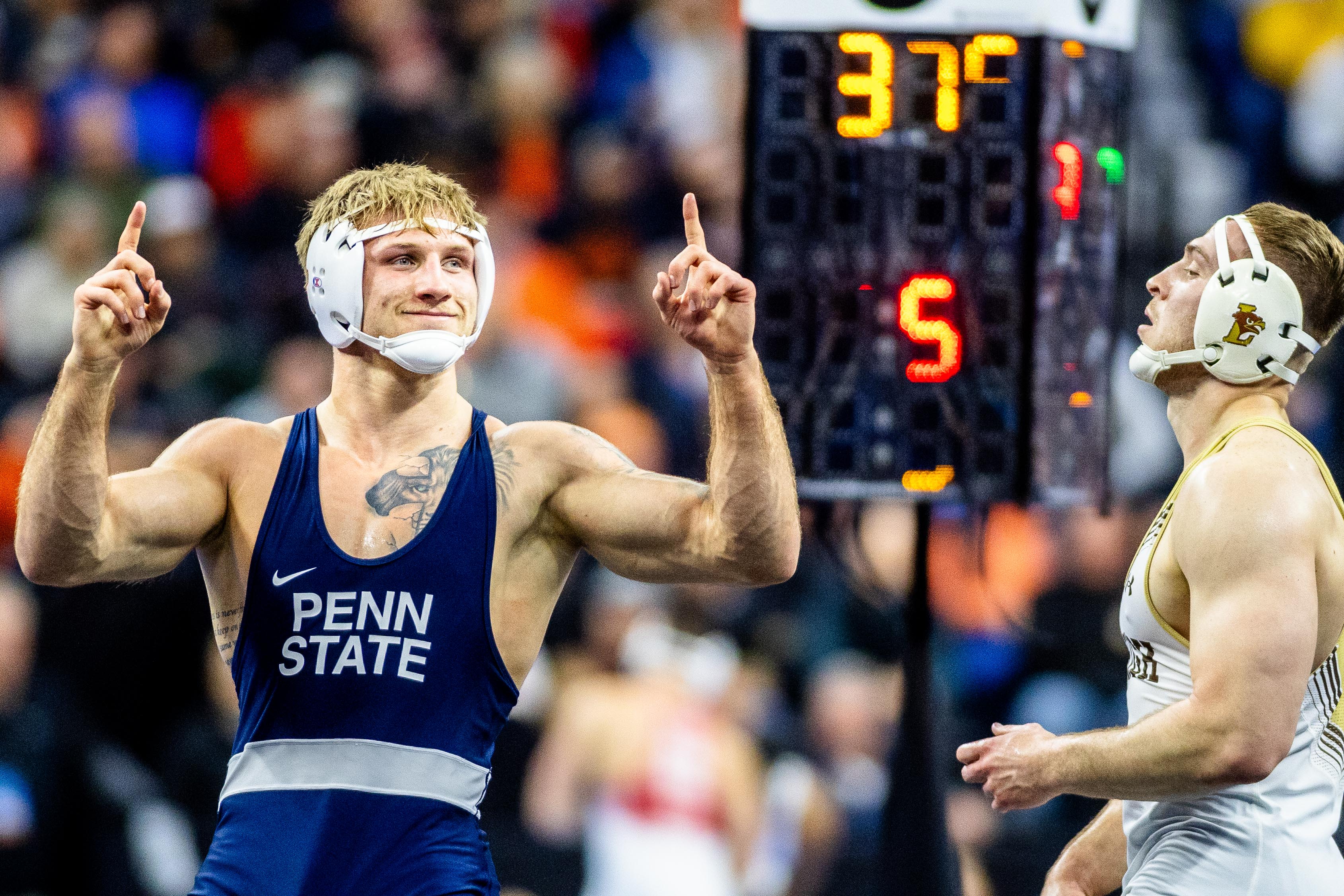 Former Davison wrestler muscles dominant performance at national NCAA ...