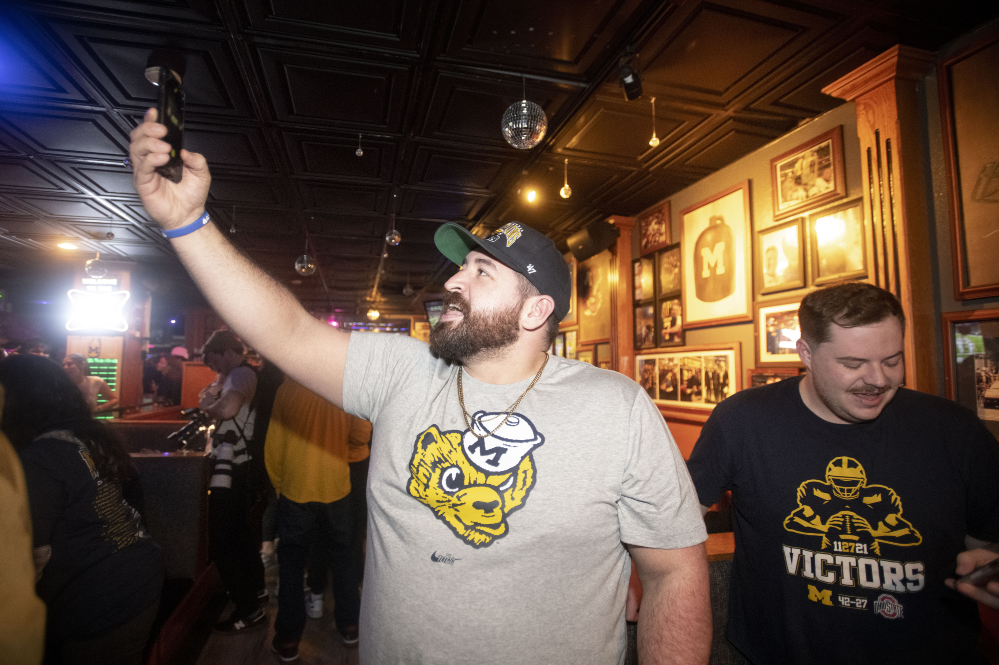 Fans celebrate in Ann Arbor after Michigan football wins national ...