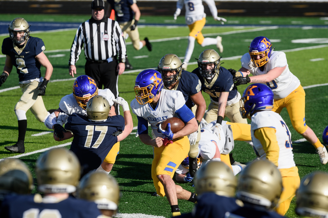 Chelsea vs. Flint Kearsley regional final football - mlive.com