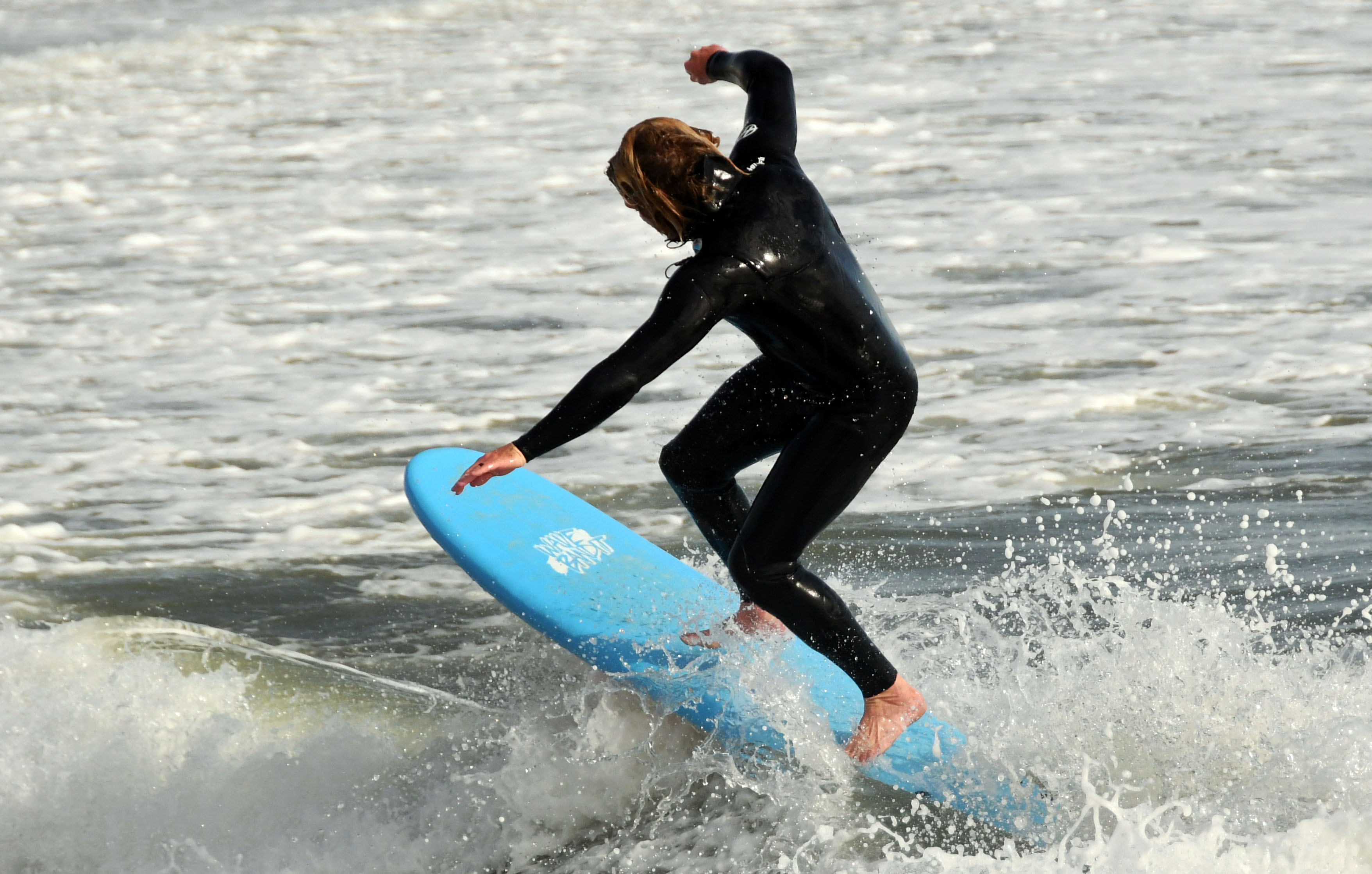 NJ surfer hits Atlantic City waves during “7 Seas in 7 Days” surfing ...