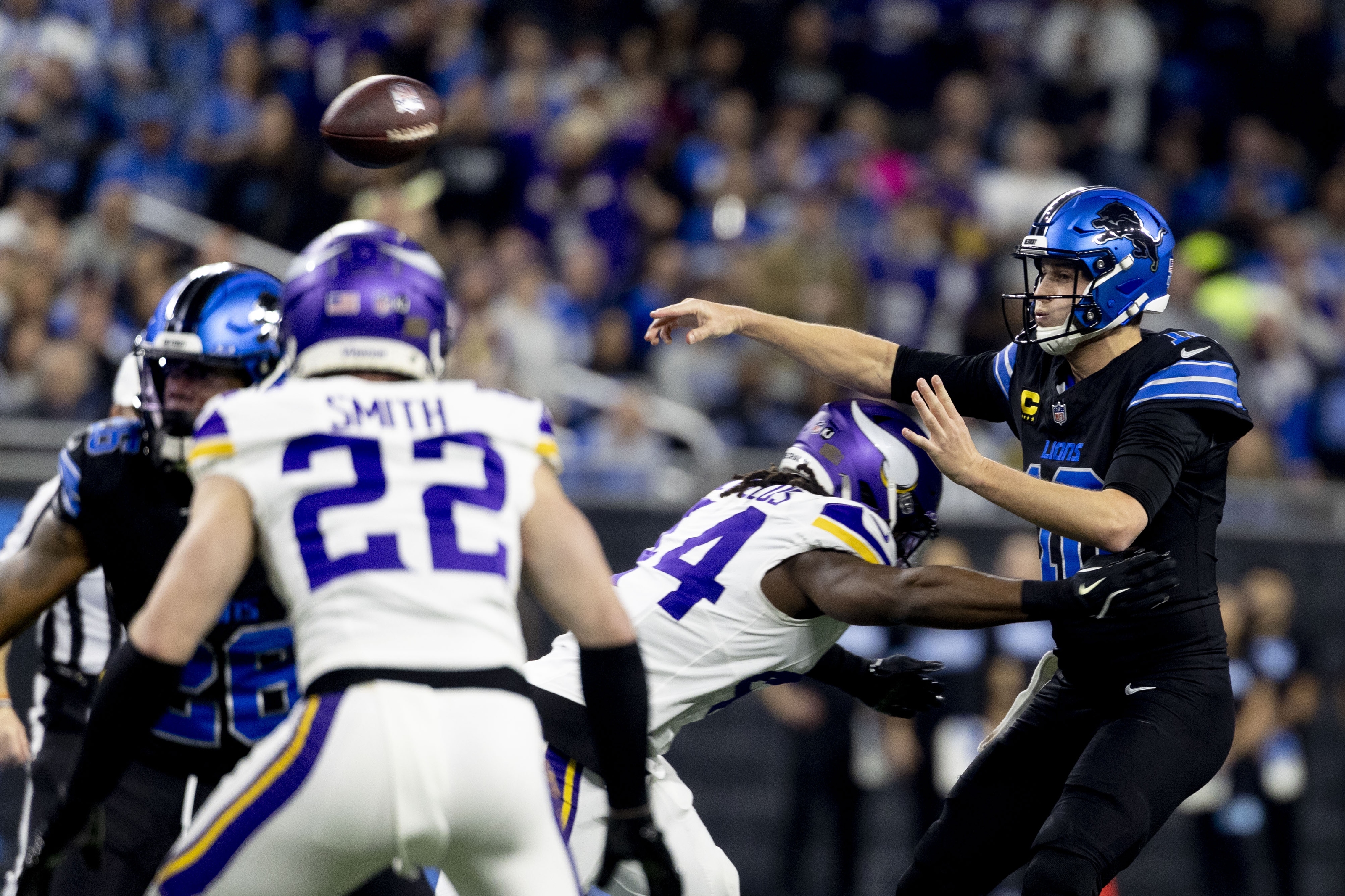 Minnesota Vikings at Detroit Lions: Week 18 action - mlive.com