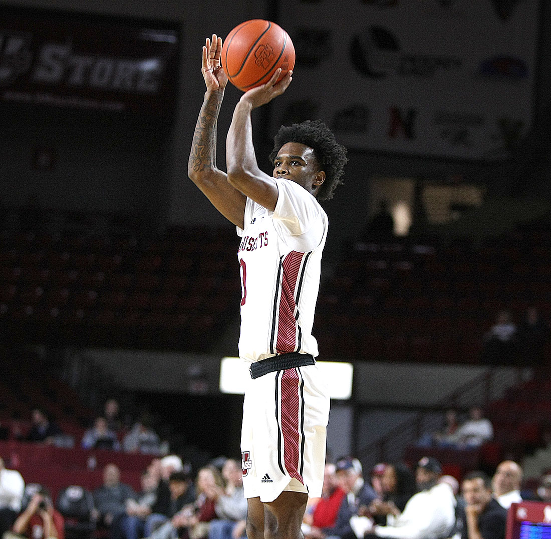 UMass Men's Basketball vs Dayton 1/8/25 - masslive.com