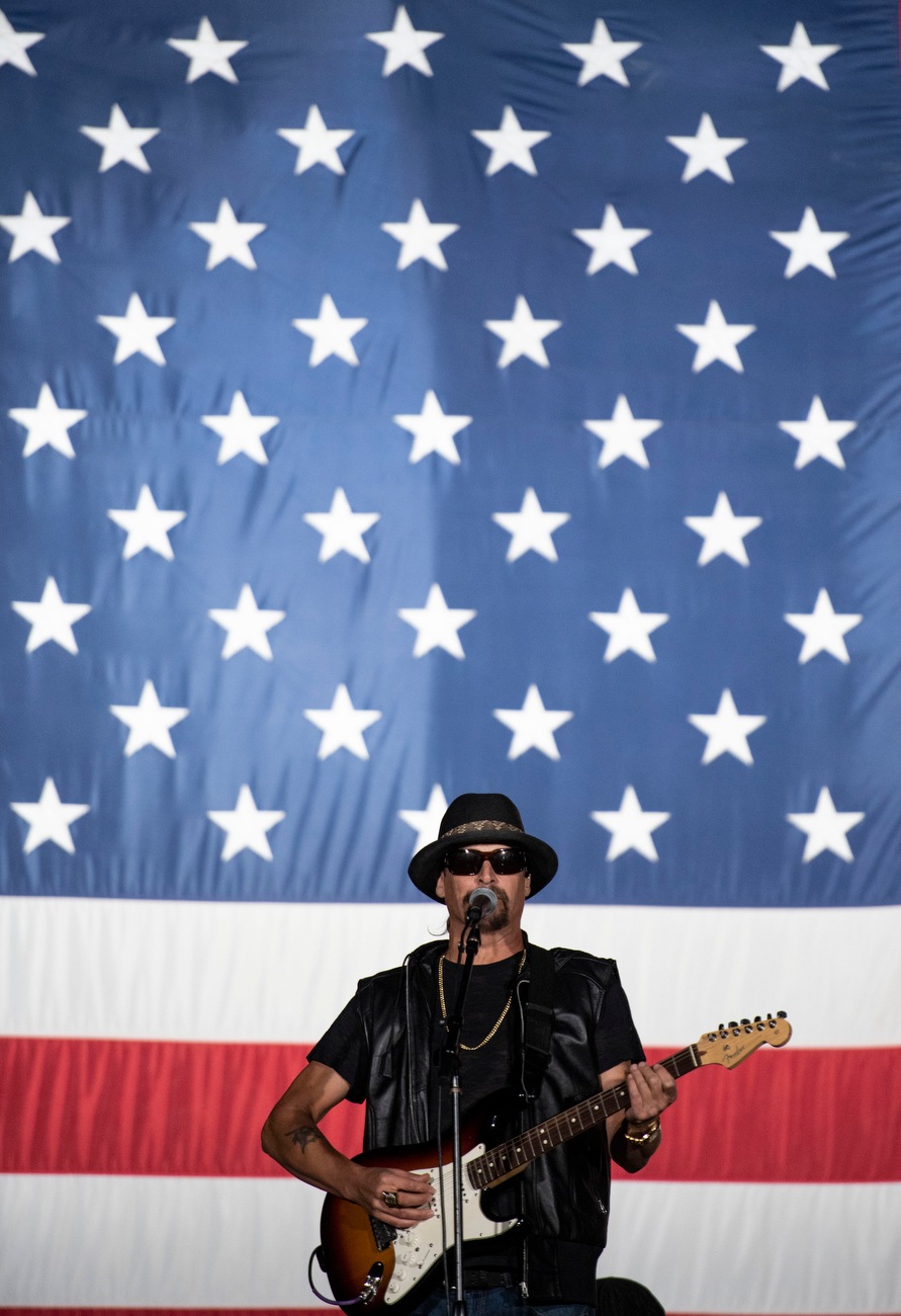 Kid Rock joins Donald Trump Jr. at campaign rally in Macomb County ...