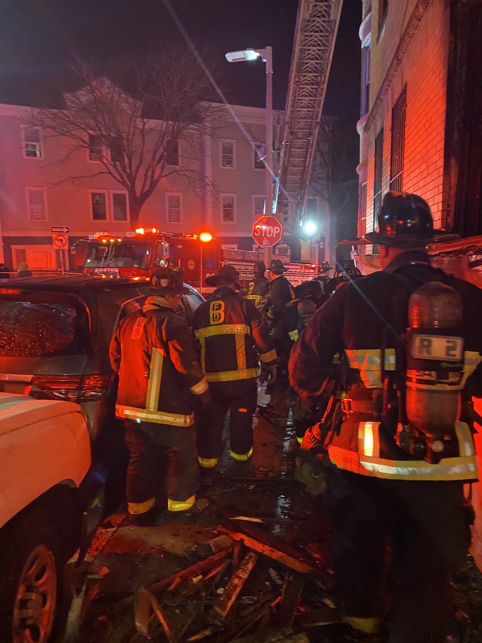 Fire in Boston displaces 15 people, injures firefighter and causes ...