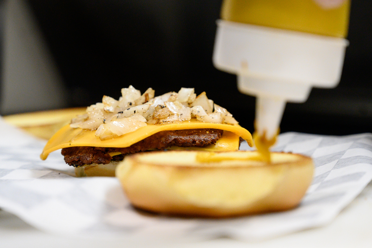 Moe's Neighborhood Bar opens delivery-only ahead of space on North ...