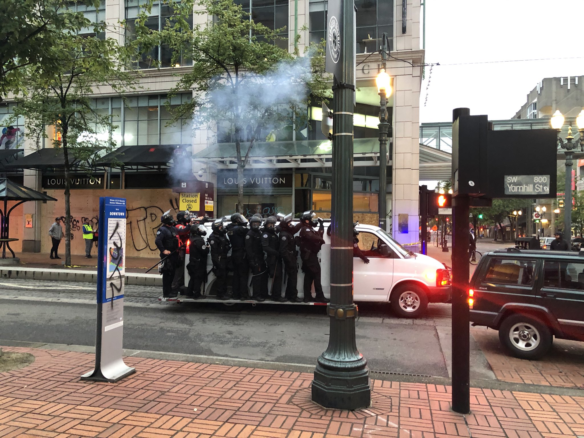 Second night of protests in downtown Portland - oregonlive.com