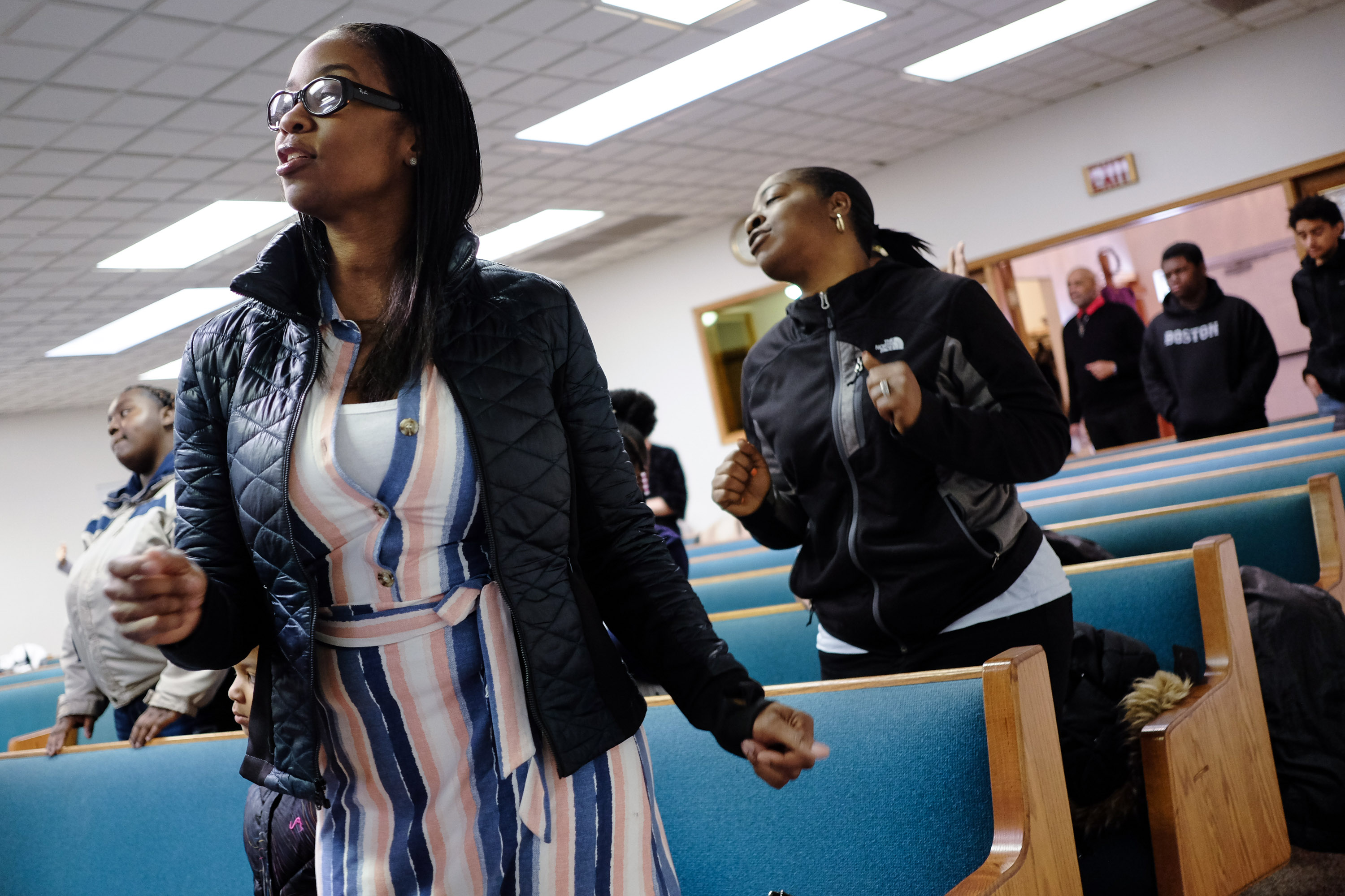 Pastor and soul singer leads congregation in worship on her birthday ...