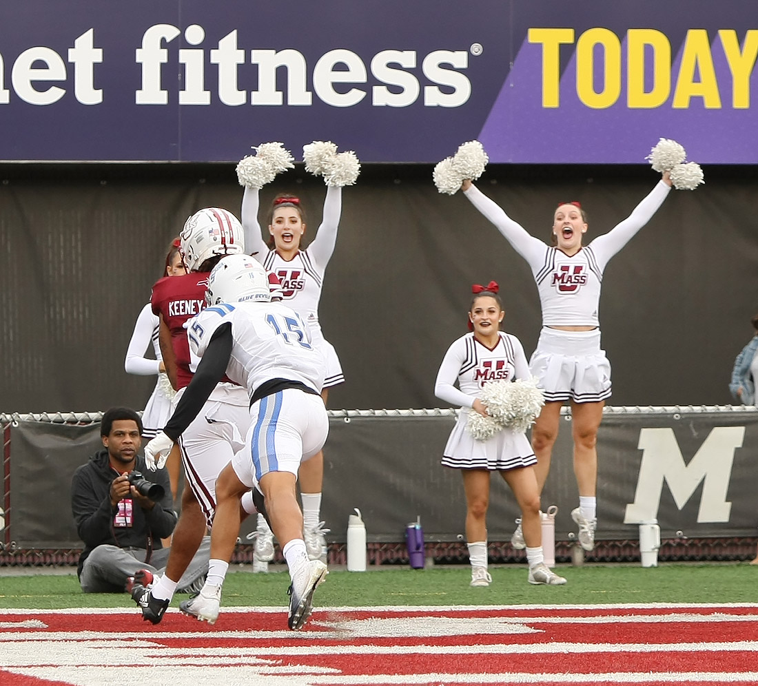 UMass Football vs Central Conn. 9/21/24 - masslive.com