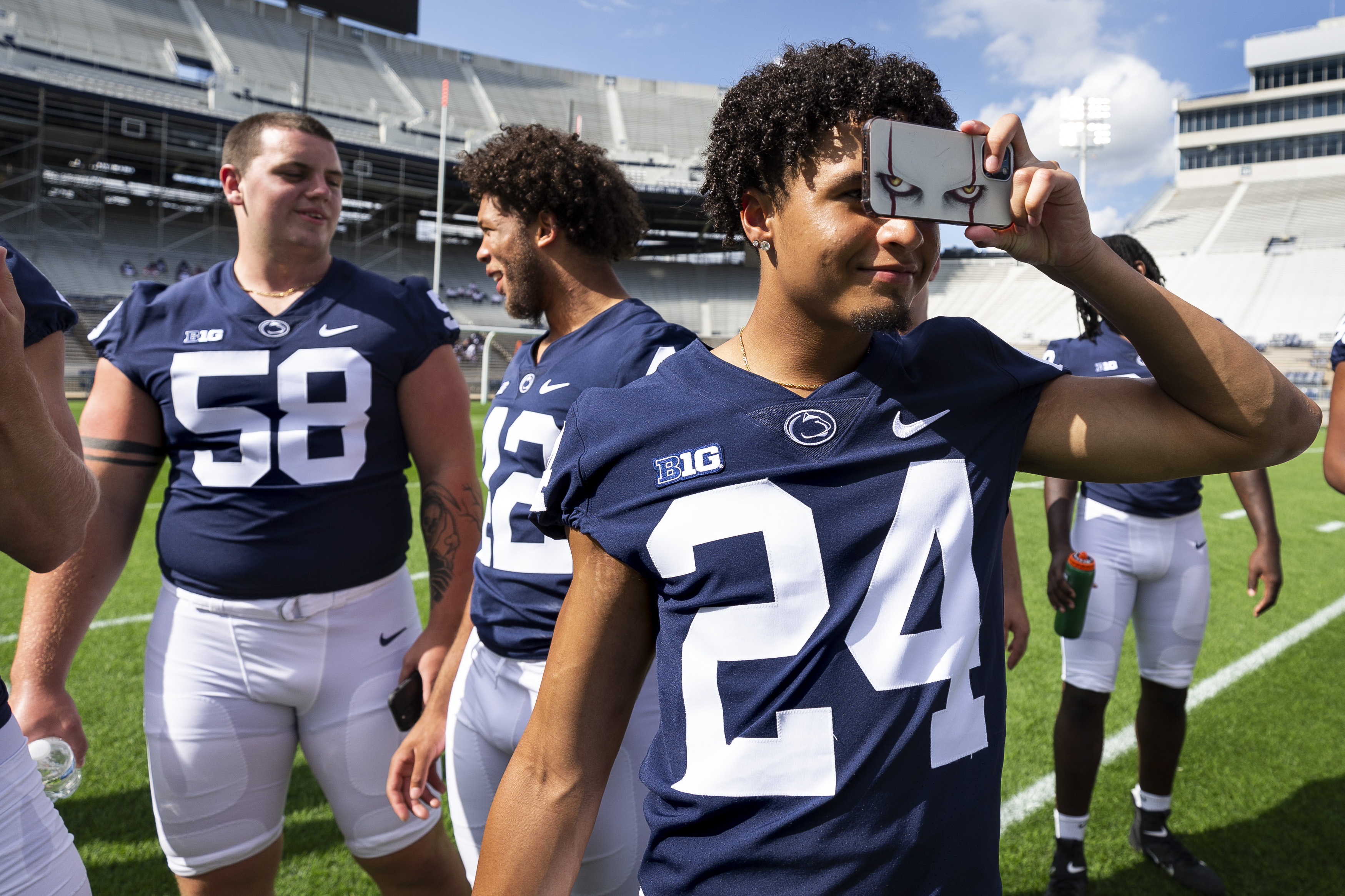 Penn State freshmen at photo day - pennlive.com