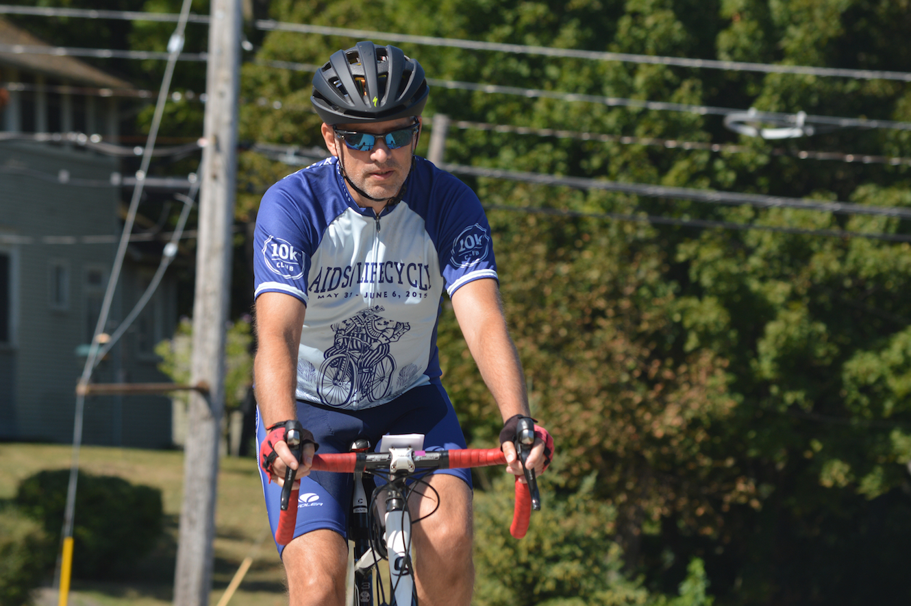 Kalamazoo man raises money for Black Lives Matter movement with 1,000 ...