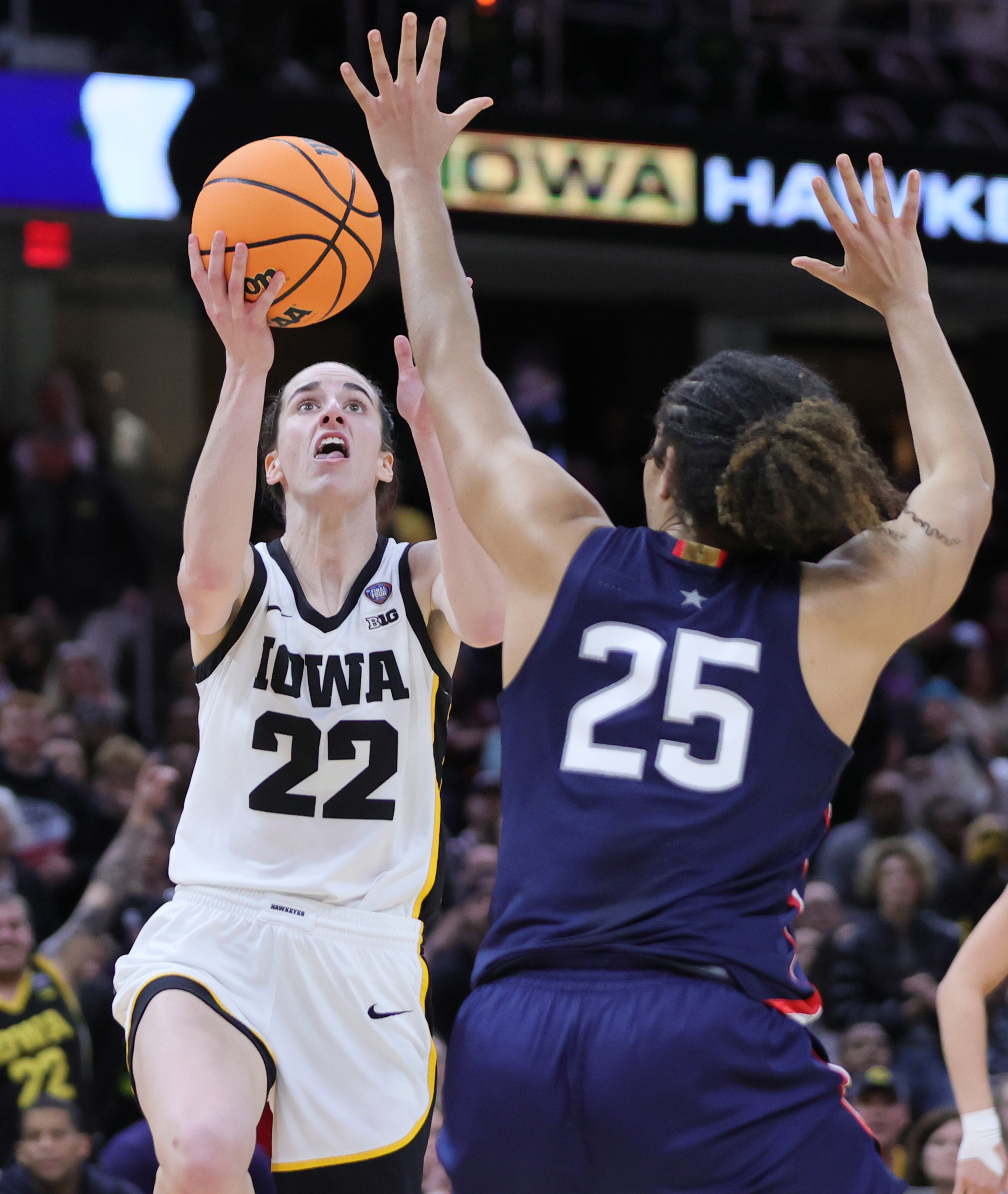 Iowa vs. UConn in Women's Final Four semifinal game, April 5, 2024 ...