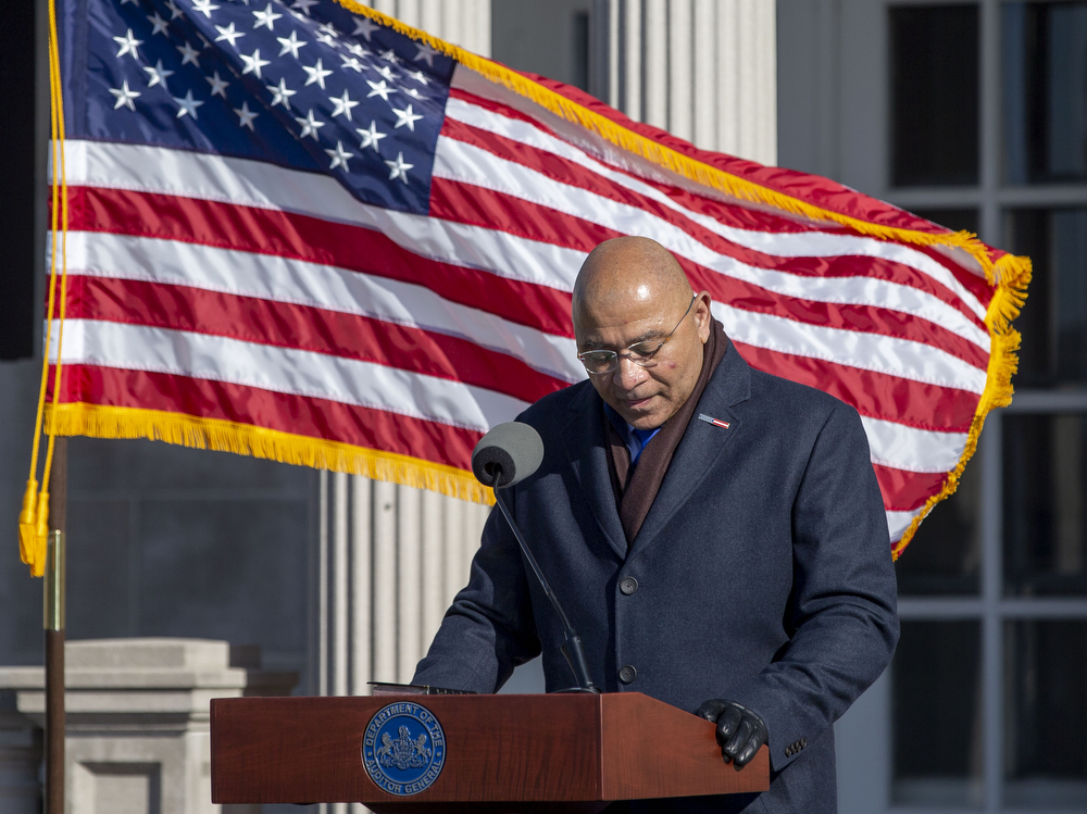 Tim DeFoor sworn in as Pennsylvania's new Auditor General - pennlive.com