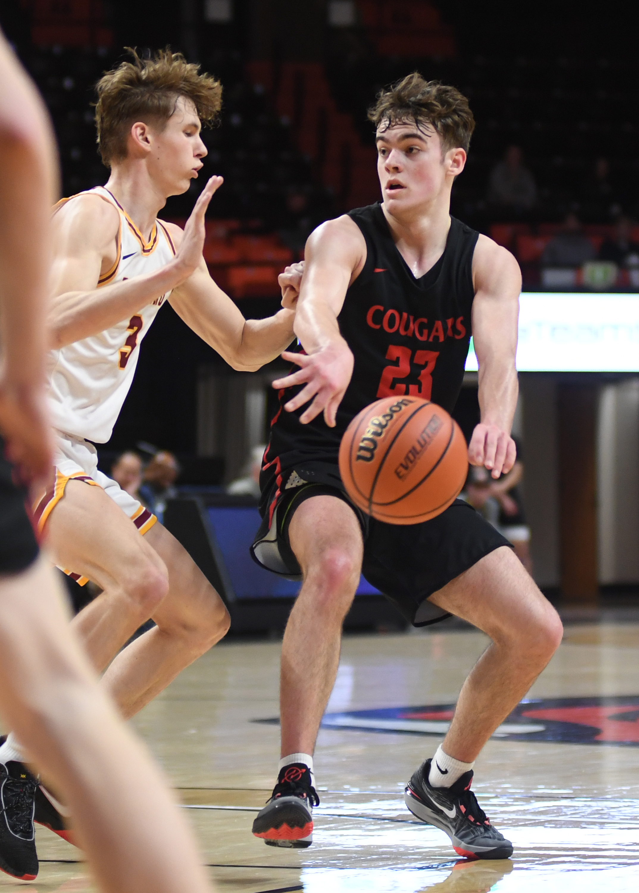 Boys basketball: Redmond Panthers vs Mountain View Cougars - oregonlive.com